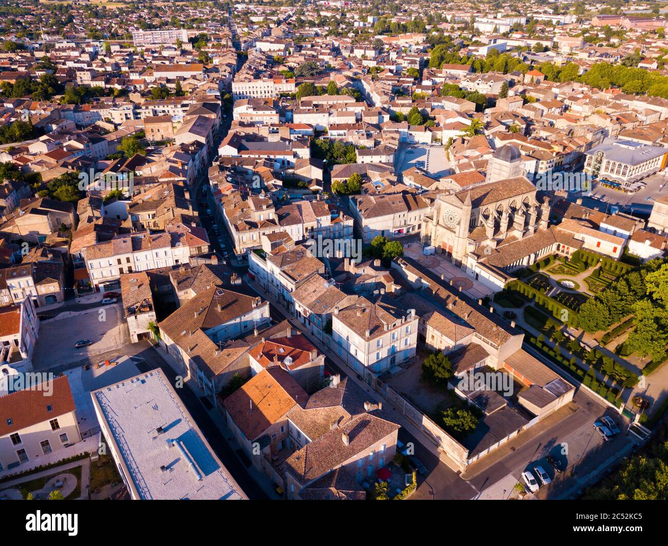 Drone of notre dame hi-res stock photography and images - Alamy