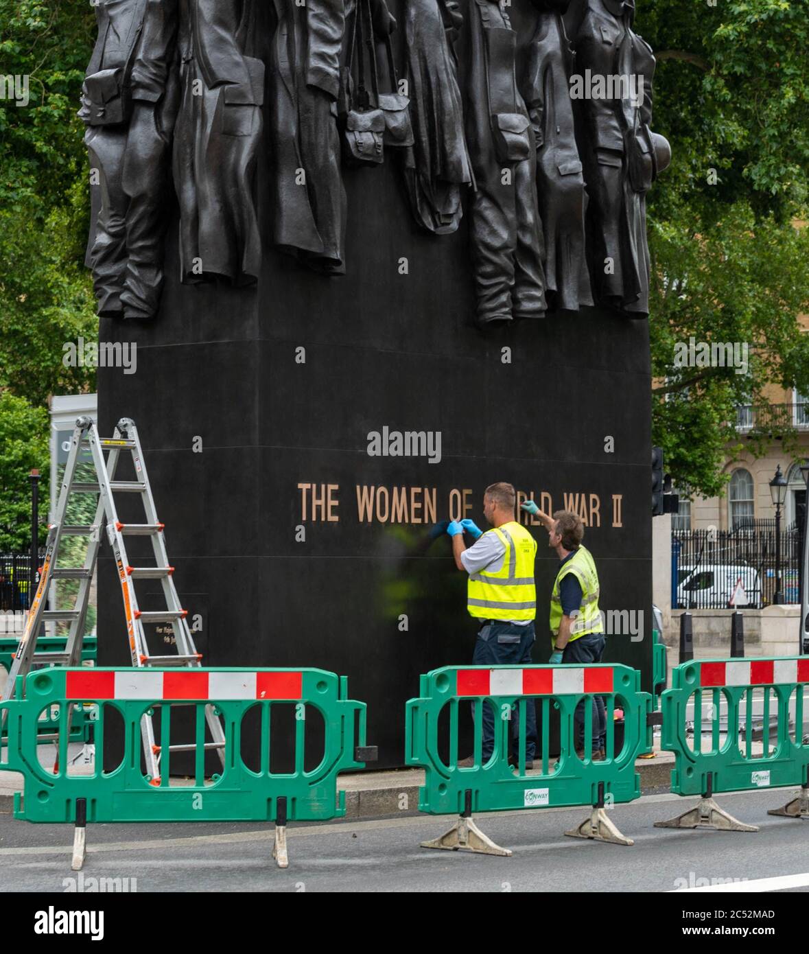 War memorial in westminster hi-res stock photography and images - Alamy