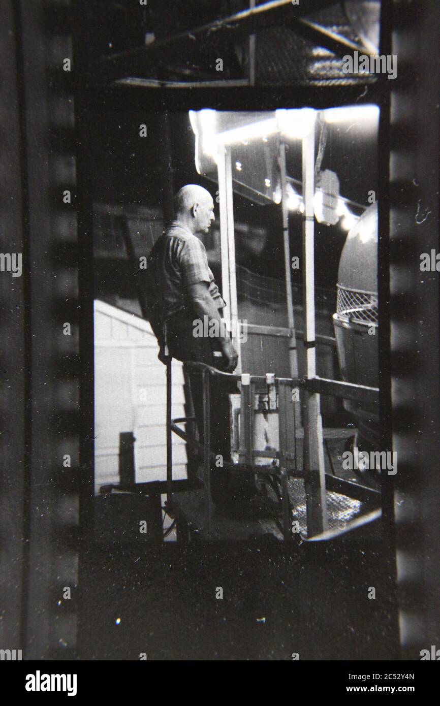 Carny worker hi-res stock photography and images - Alamy