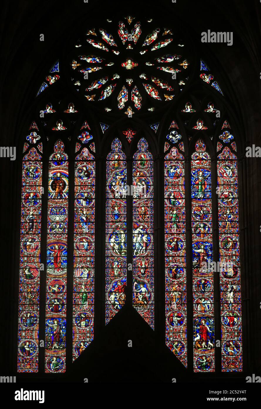 Worcester cathedral window hi-res stock photography and images - Alamy