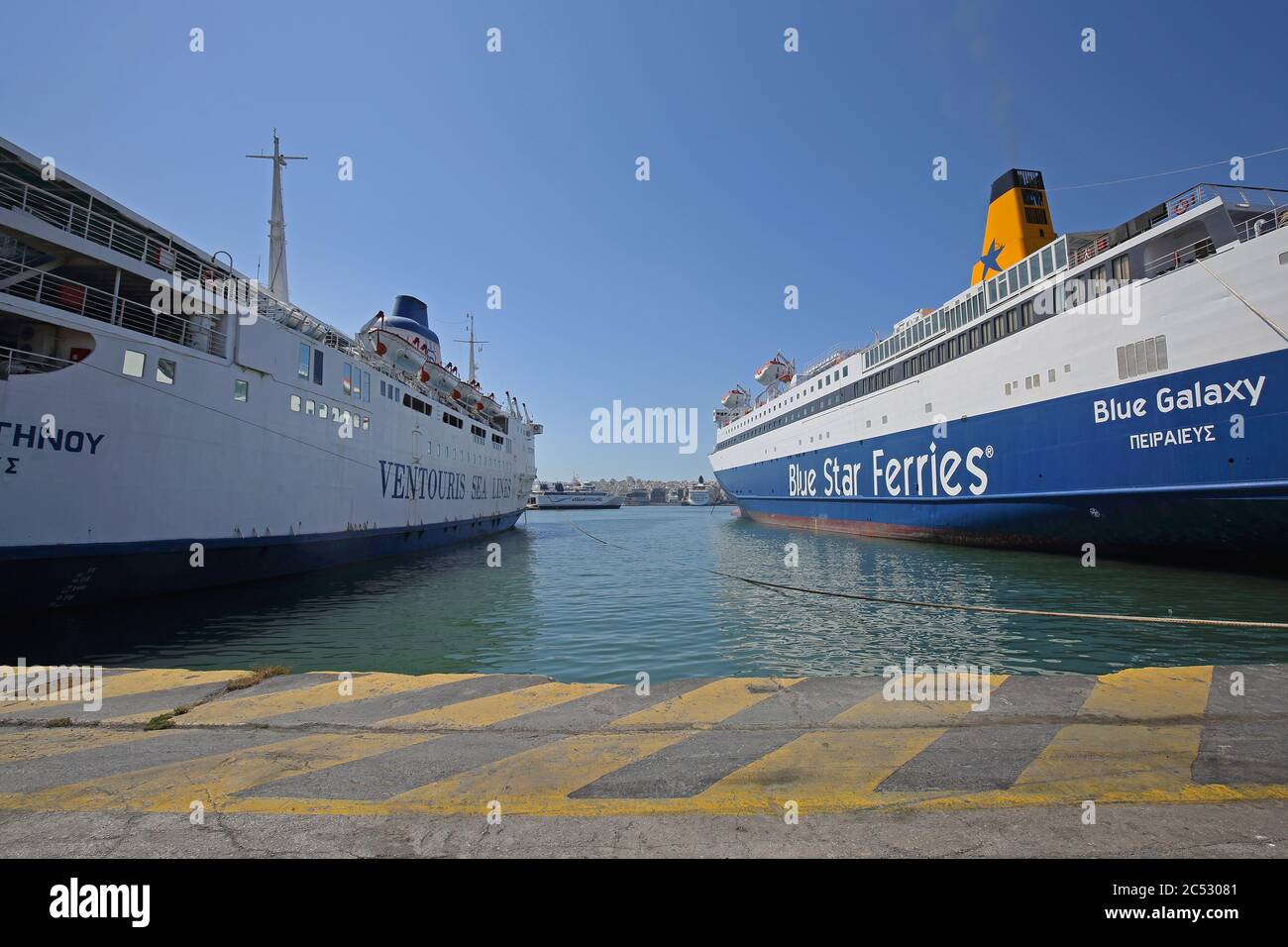 Greek cargo ships hi-res stock photography and images - Alamy