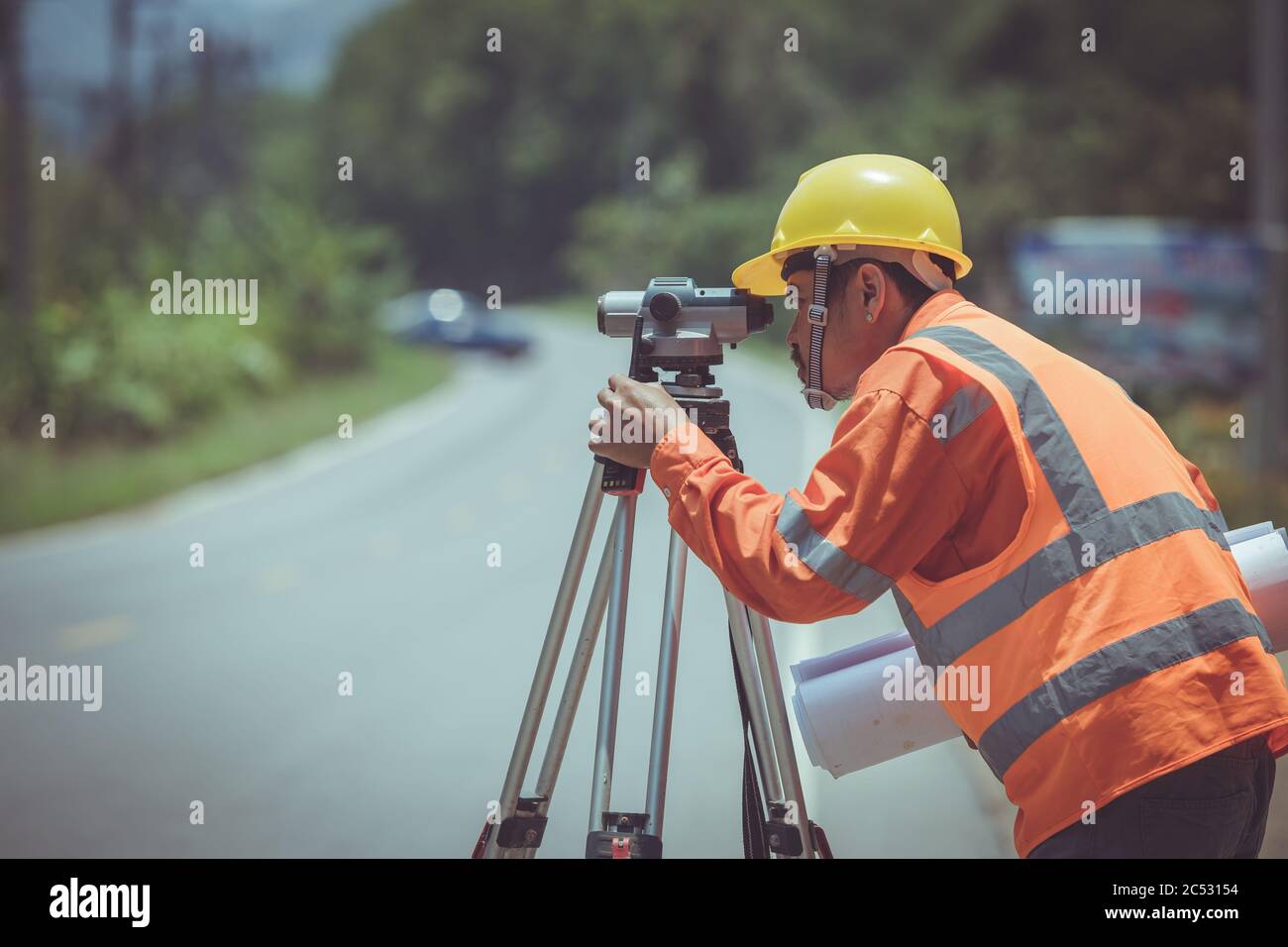 Civil engineer surveying equipment hi-res stock photography and images ...
