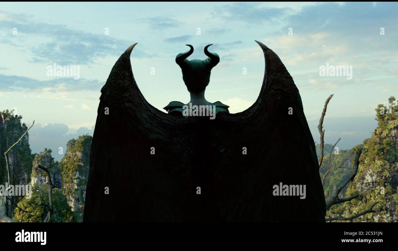 MALEFICENT: MISTRESS OF EVIL (2019) ANGELINA JOLIE JOAHCIM RONNING (DIR ...