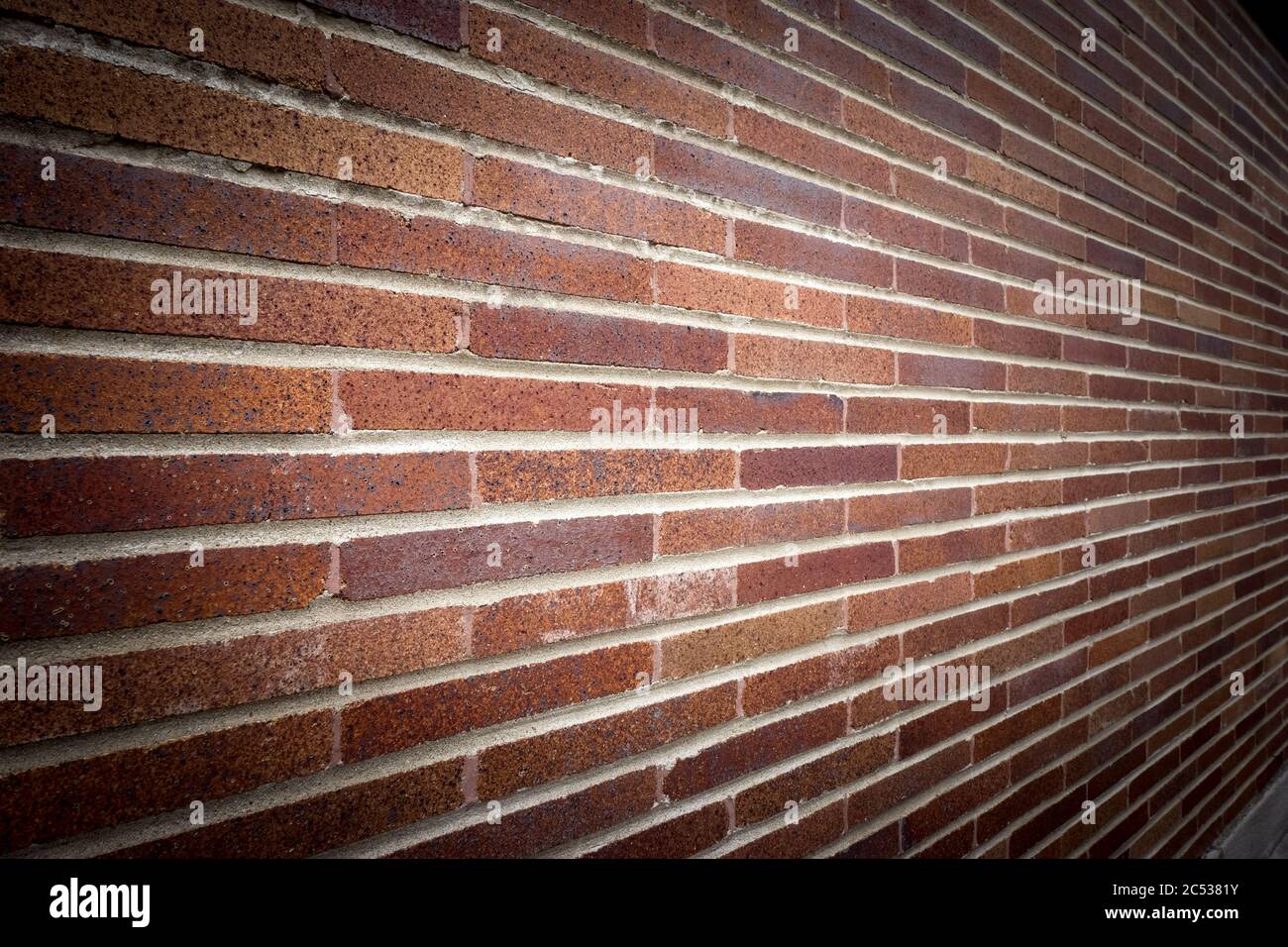 Rust colored bricks hi-res stock photography and images - Alamy