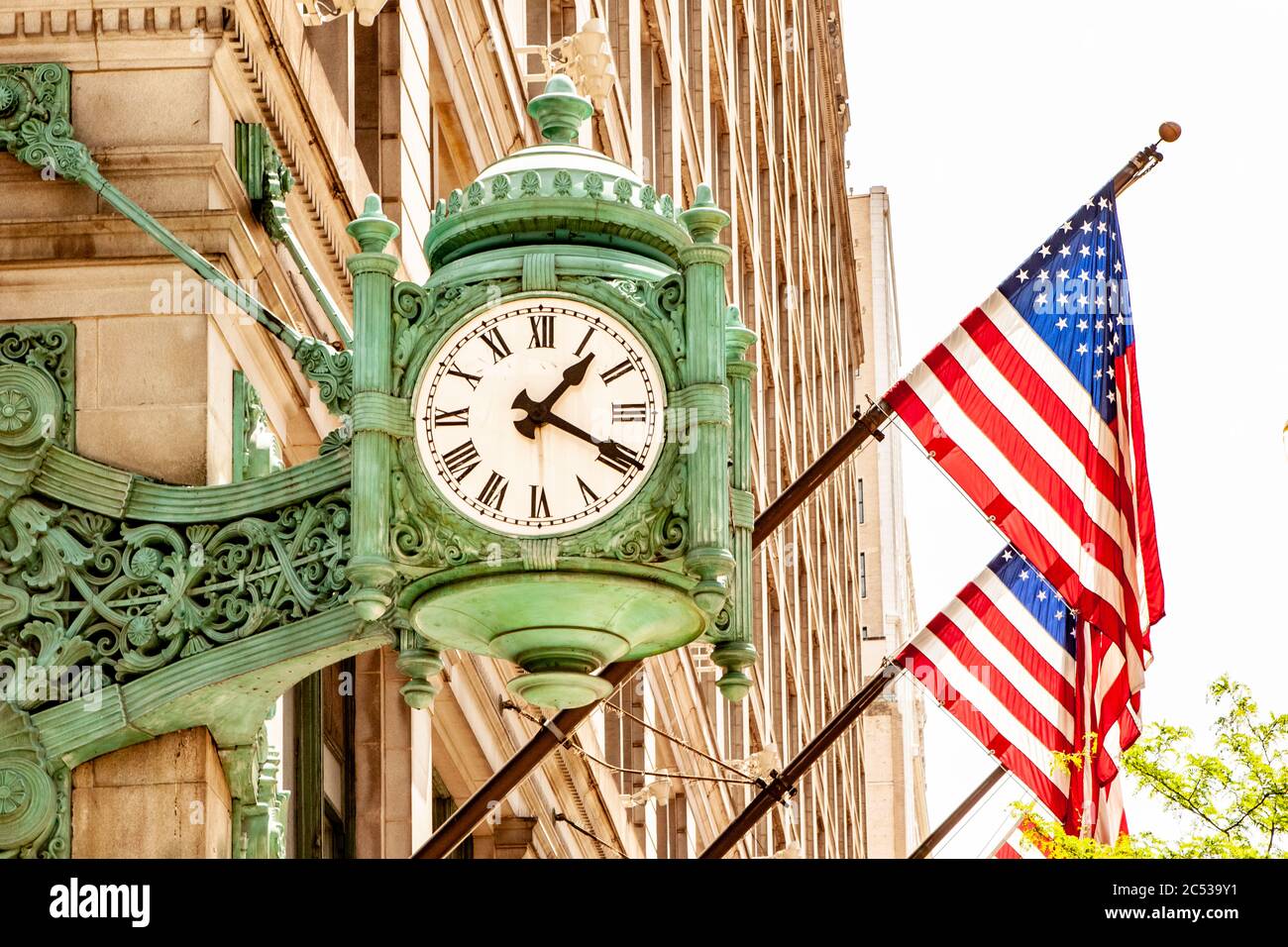 The iconic landmark Marshall Field and Company clock in downtown ...