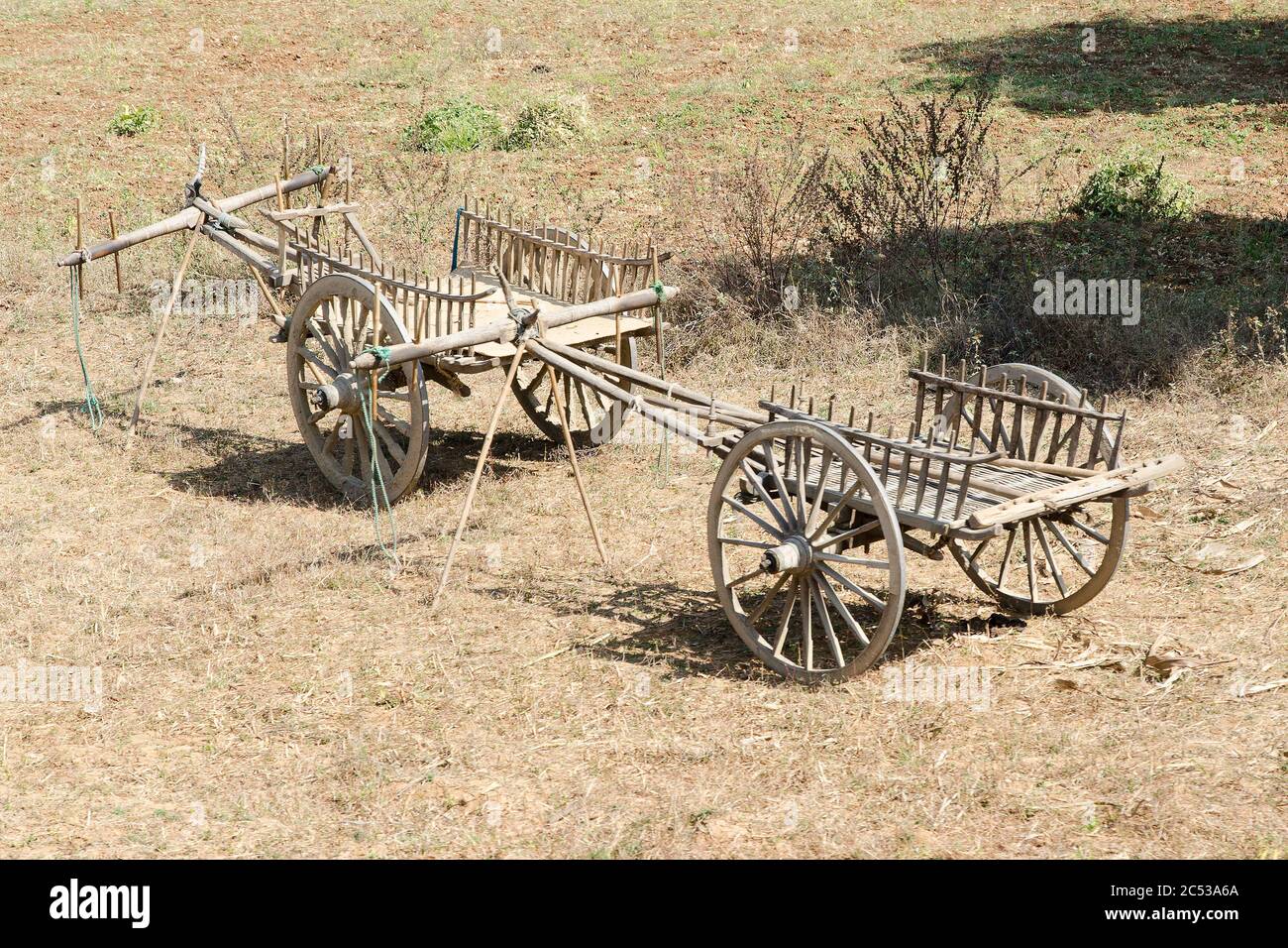 Old timber wagon hi-res stock photography and images - Alamy