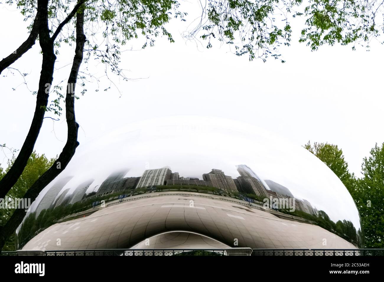 Chiago Skyline reflected in Cloud Gate a.k.a. The Bean Stock Photo - Alamy