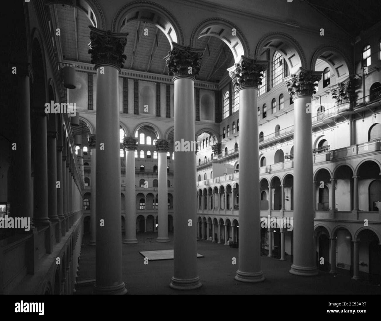 INTERIOR, CENTRAL COURT, LOOKING WEST Stock Photo - Alamy