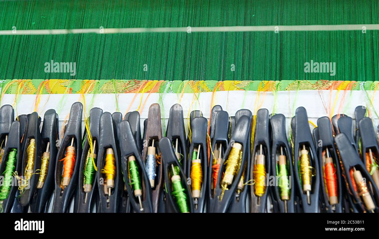 Loom machine hi-res stock photography and images - Alamy