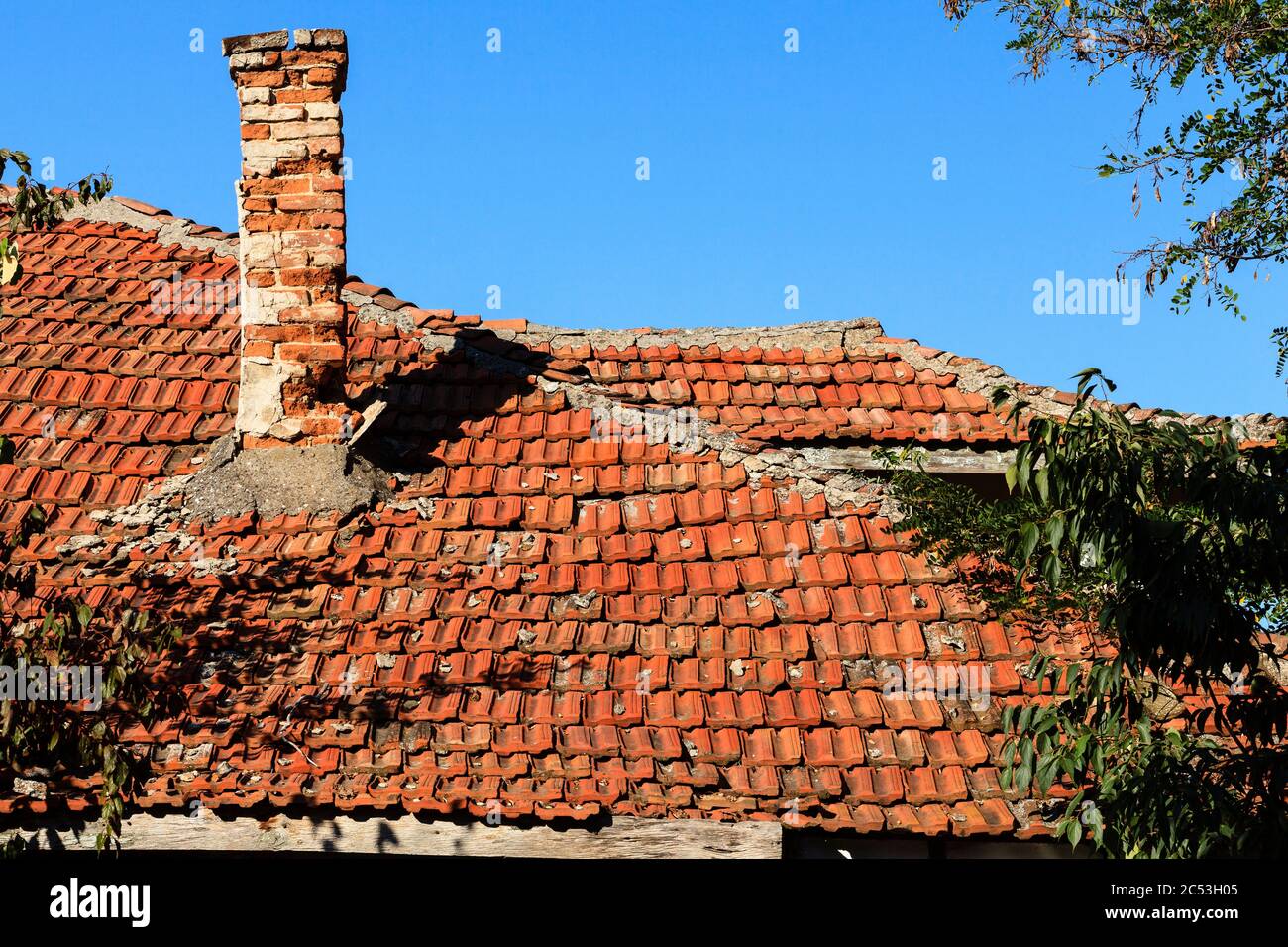 Pan tiled roof hi-res stock photography and images - Alamy