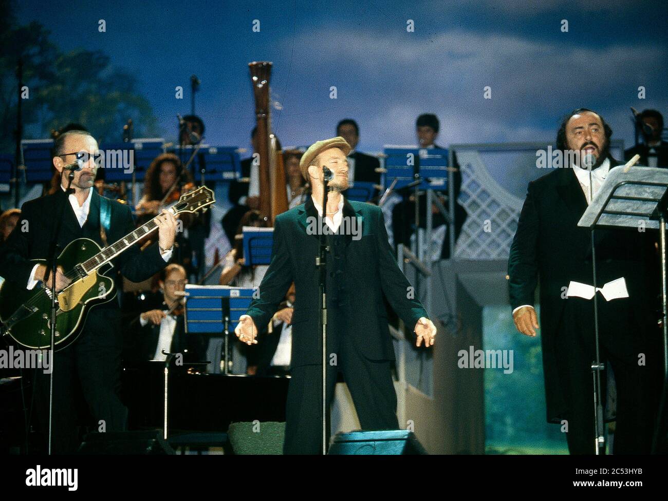 Pavarotti & Friends concert in Modena,Italy 1995: Bono and and The Edge ...