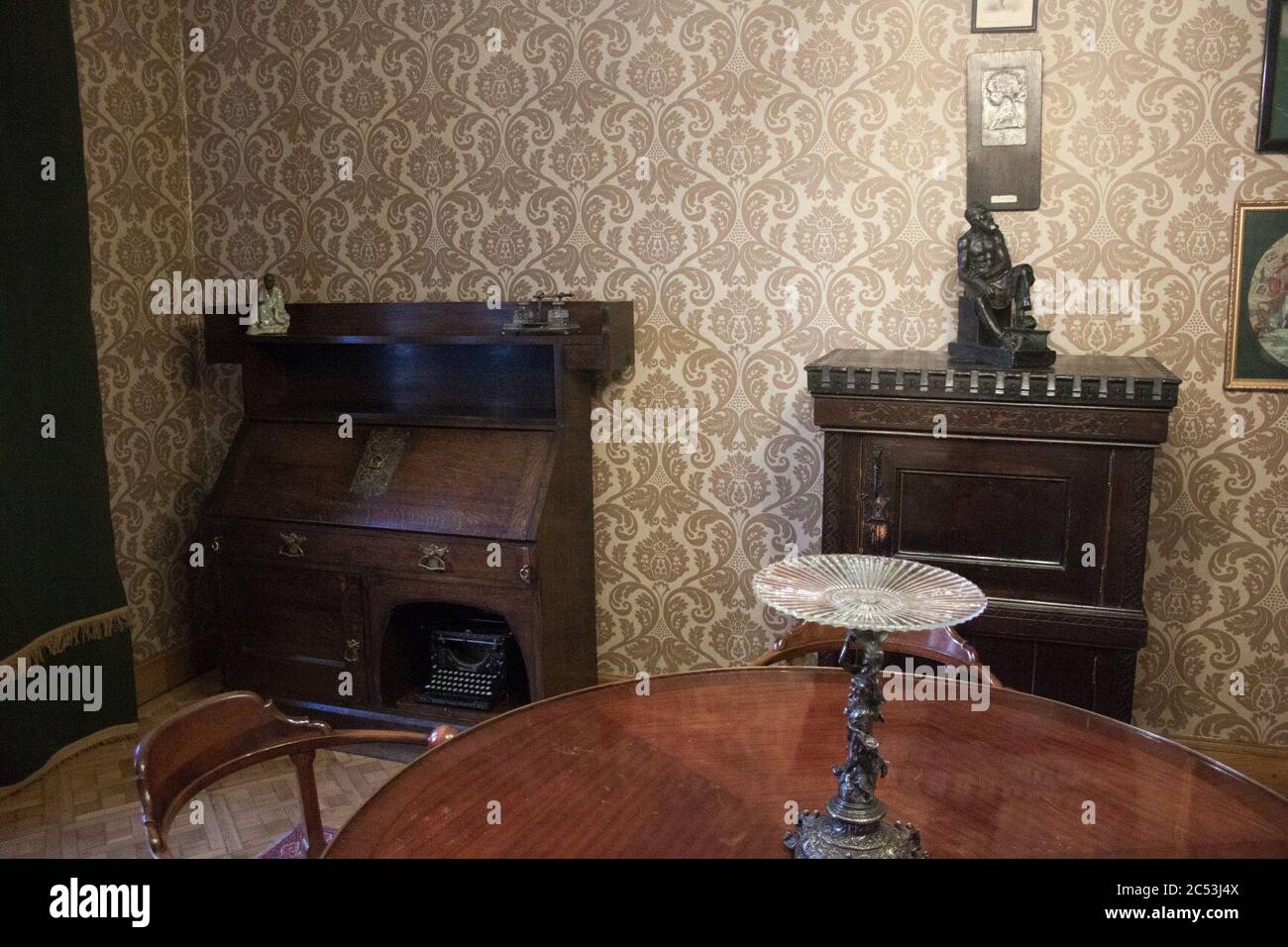 Roth miksa hi-res stock photography and images - Alamy