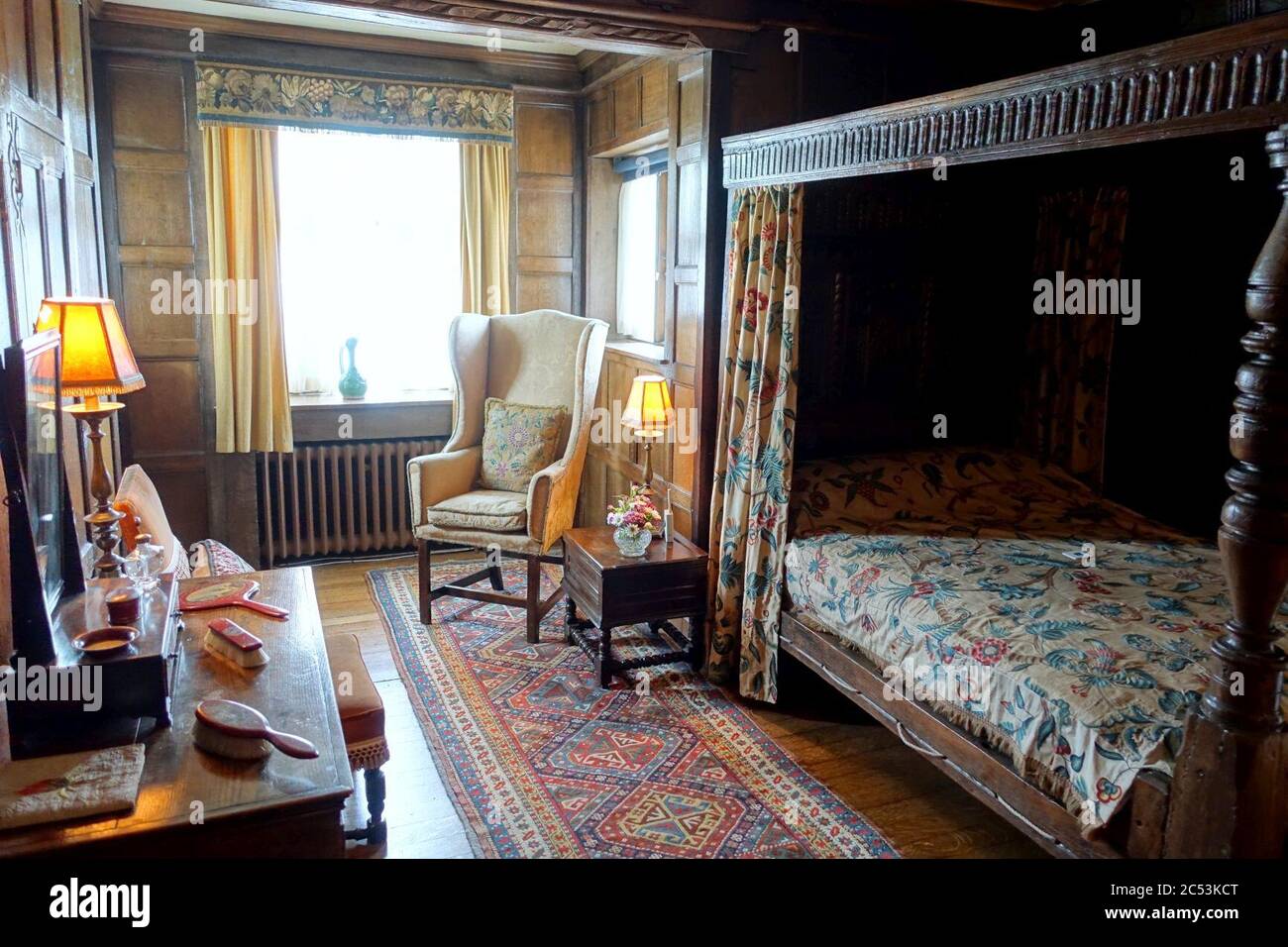 Ireton Bedroom - Packwood House - Warwickshire, England Stock Photo - Alamy