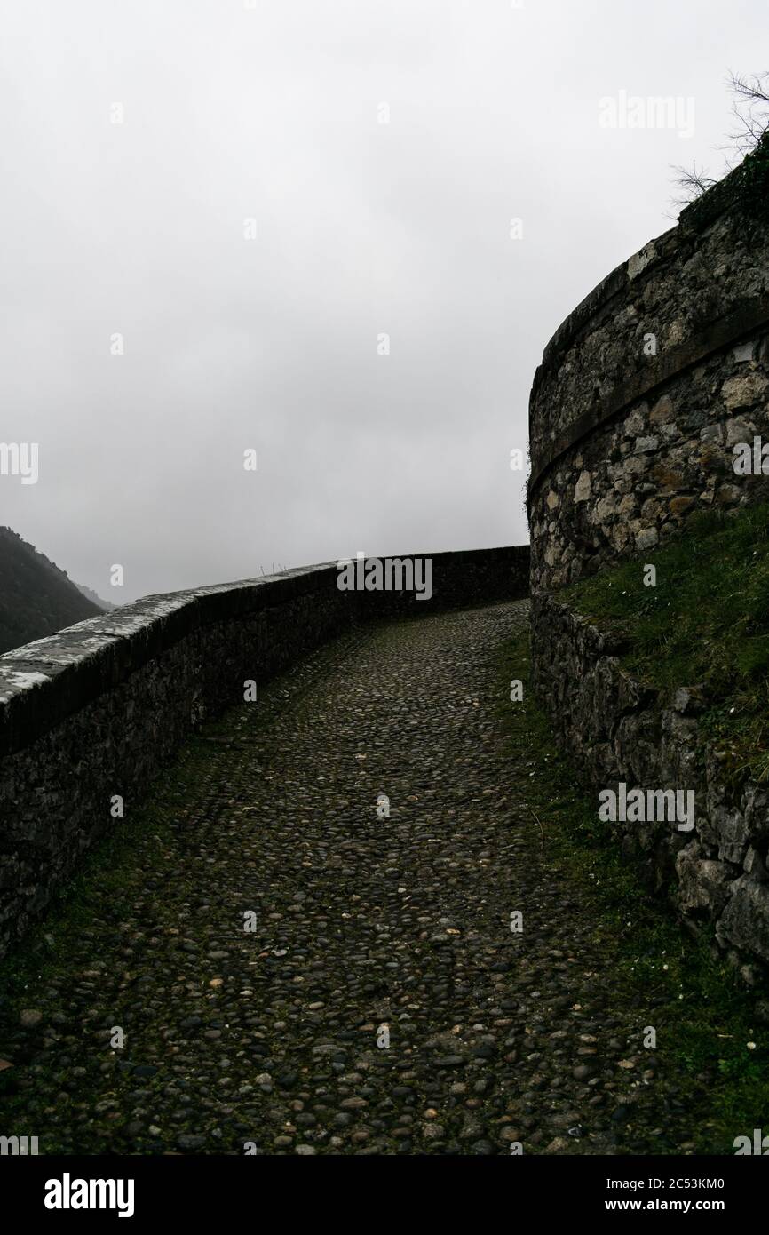 Ruins with scenic pathway hi-res stock photography and images - Alamy