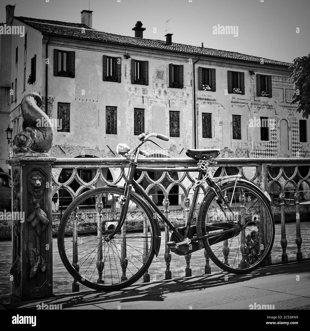 Italian bicycle poster hi-res stock photography and images - Alamy