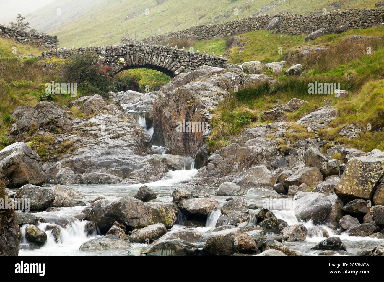 Stockley Bridge over Grains Gill in Borrowdale, in the English Lake ...