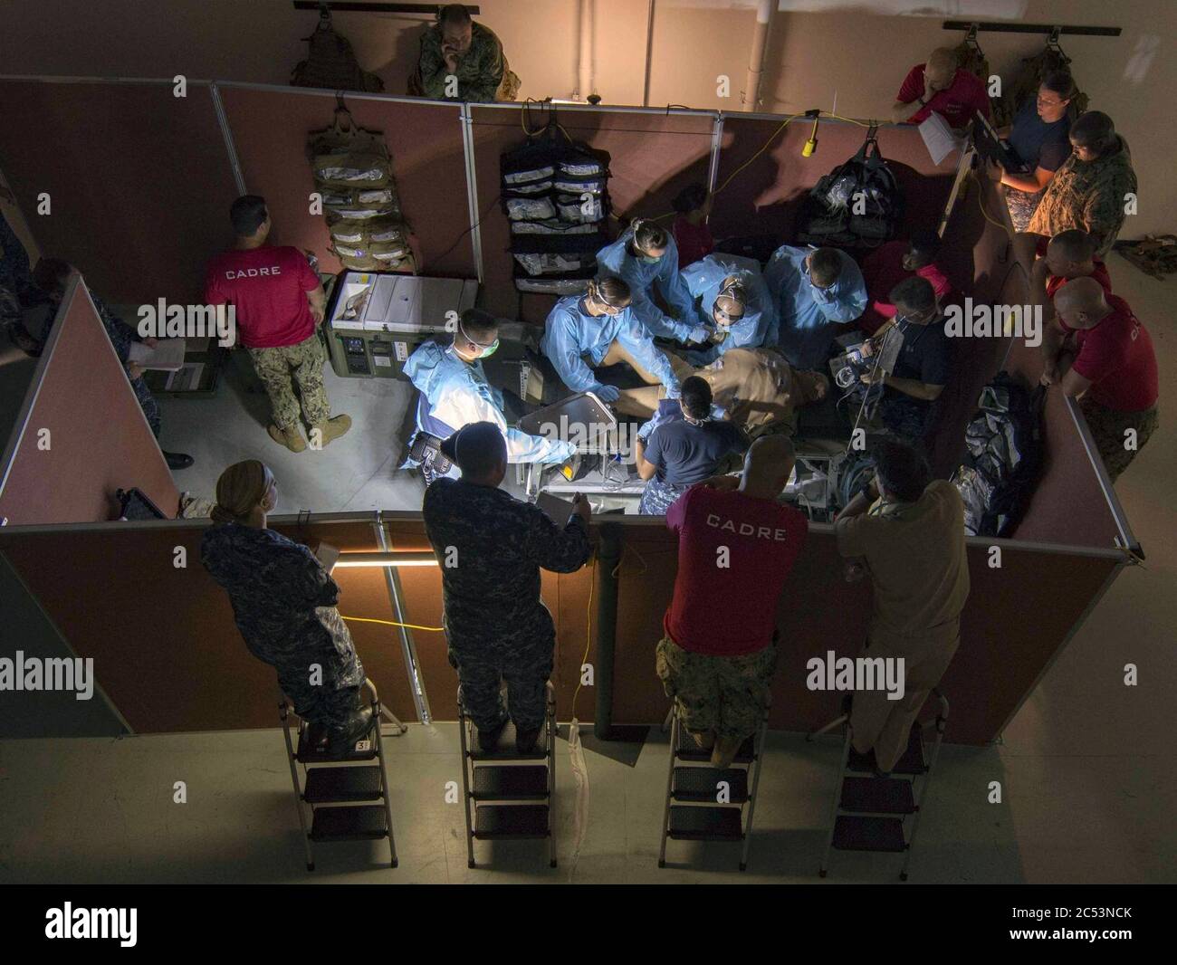 Instructors evaluate students of the Navy‥99s first Role 2 Light ...