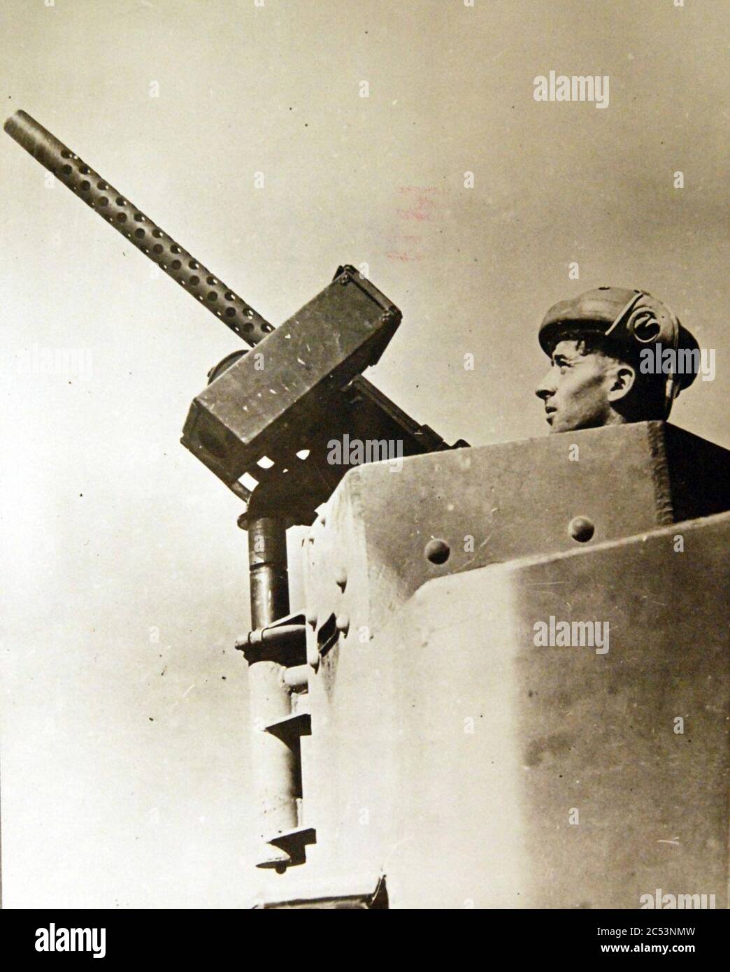 Irish Cavalry Regiment soldier testing new American tank, WWII ...