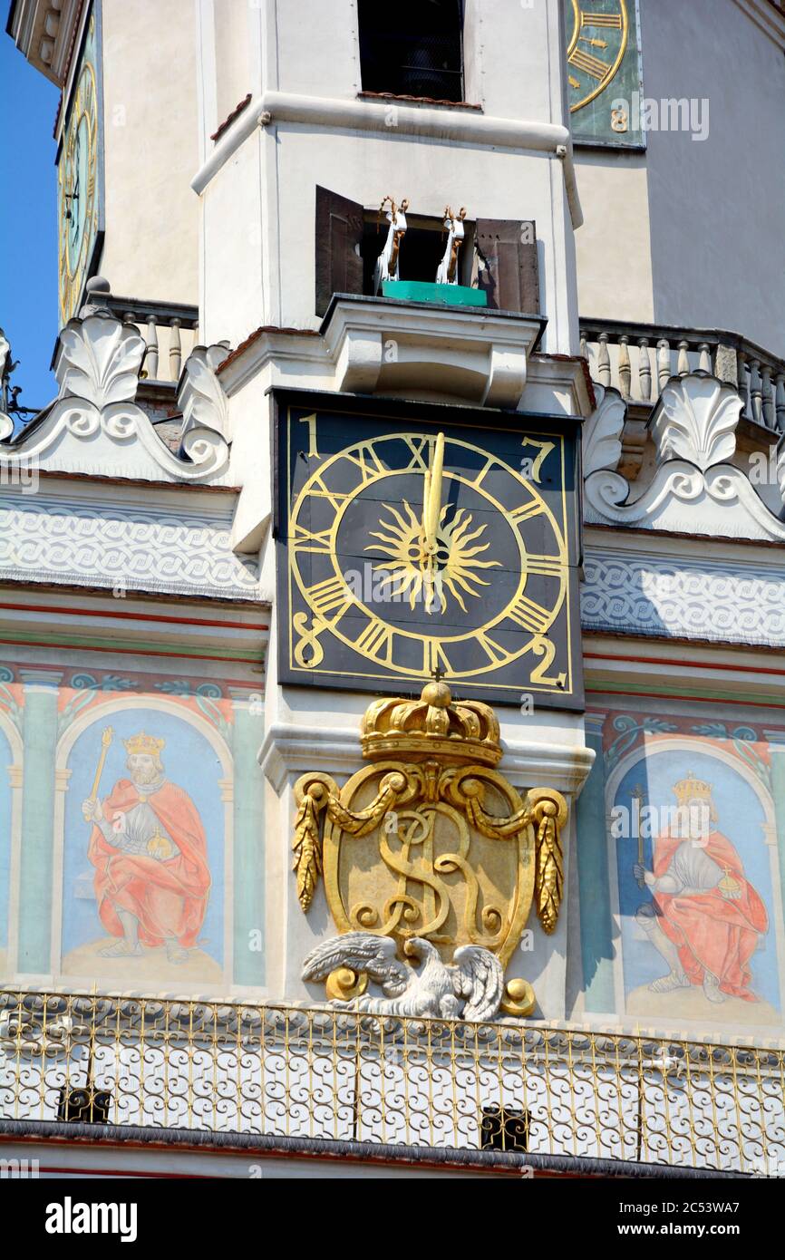 Poznan town hall goat hi-res stock photography and images - Alamy