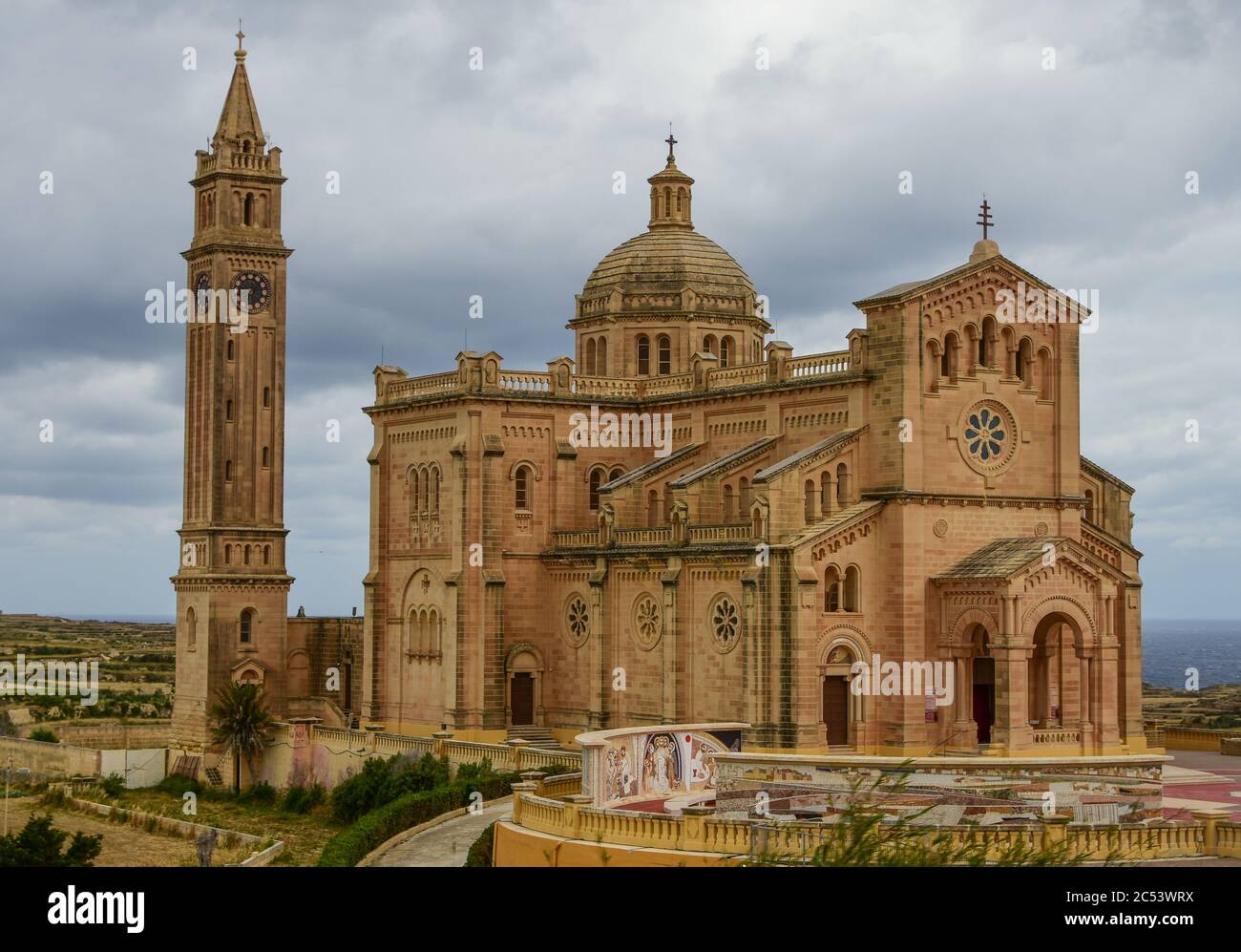 Basilica of the National Shrine of the Blessed Virgin of Ta' Pinu in ...