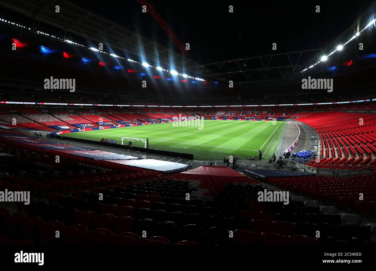 A general view empty wembley stadium hi-res stock photography and ...
