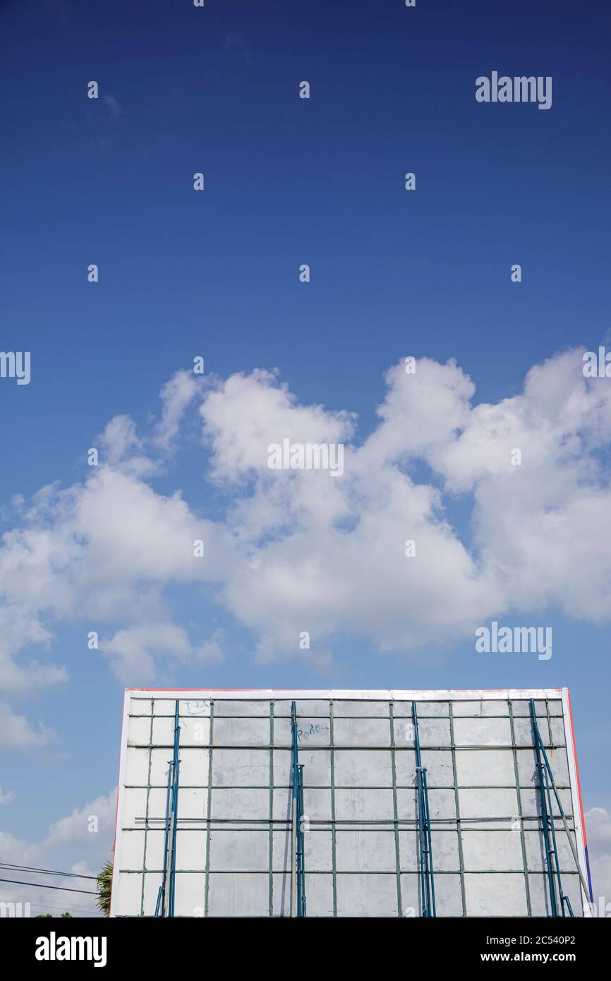 Back of a billboard hi-res stock photography and images - Alamy