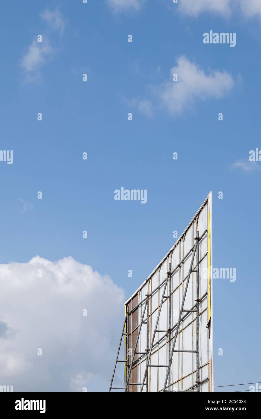 Back of a billboard hi-res stock photography and images - Alamy