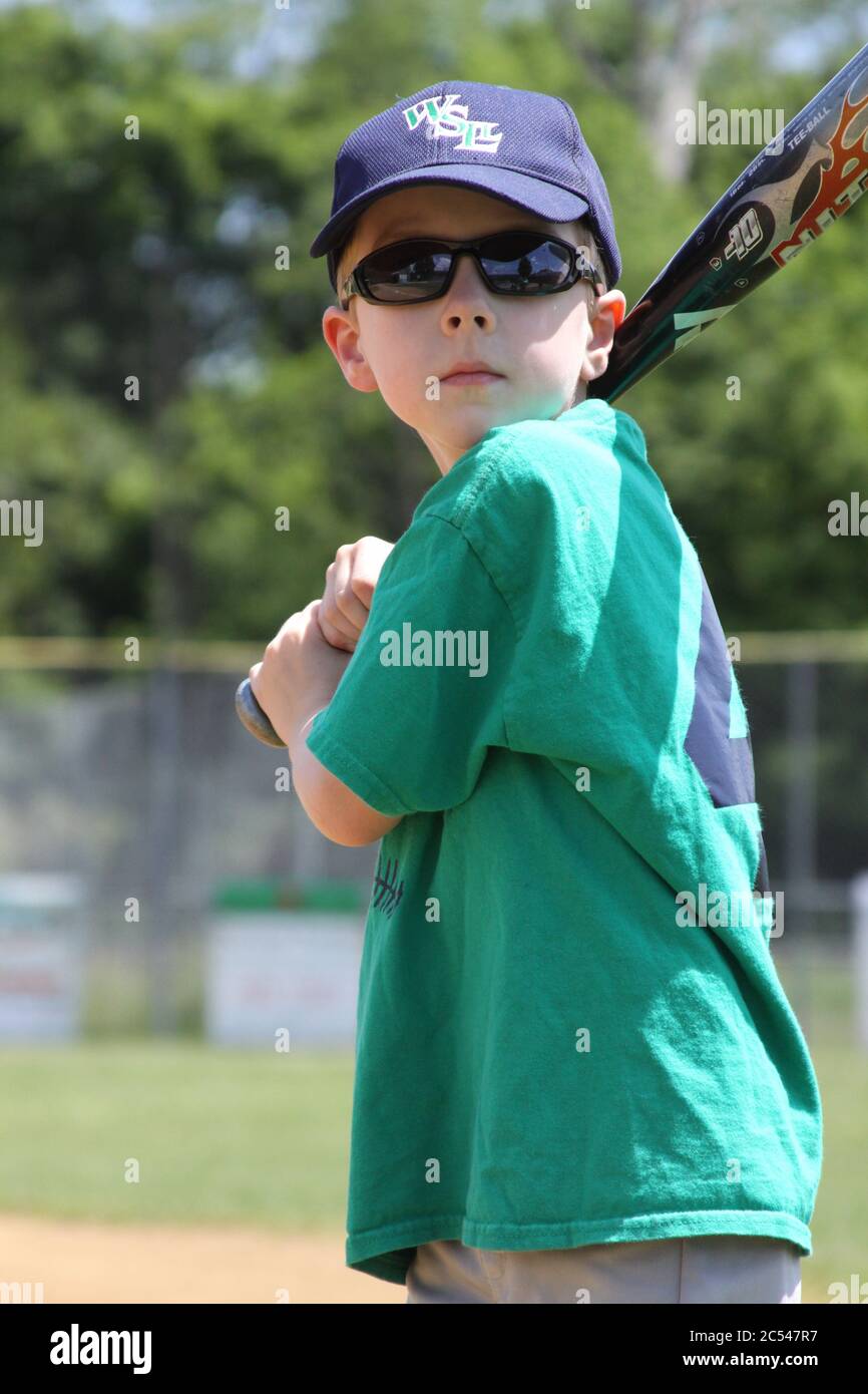 Little boy playing with bubbles Stock Photo - Alamy