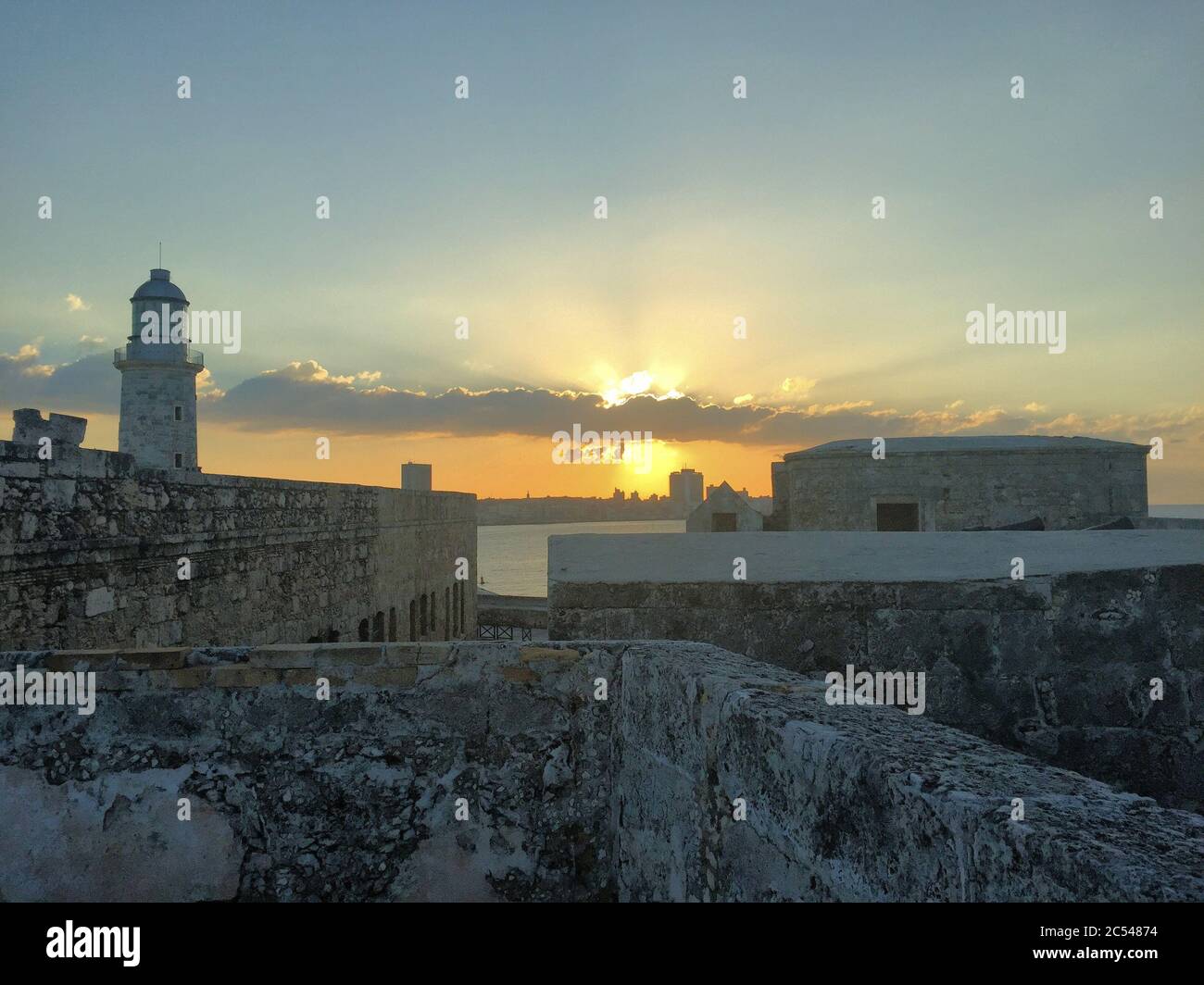 Havana stone fort hi-res stock photography and images - Alamy