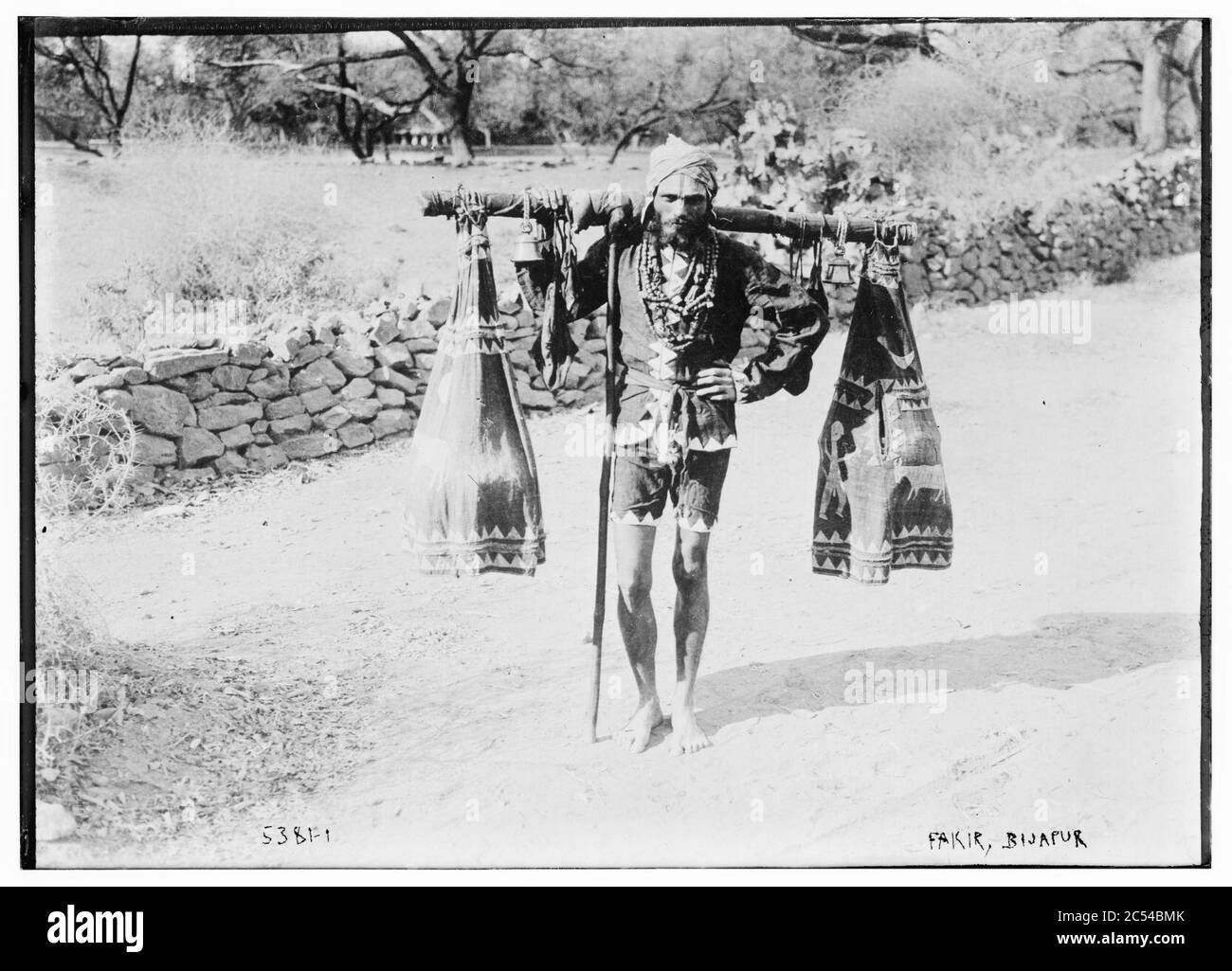 Indian fakir hi-res stock photography and images - Alamy