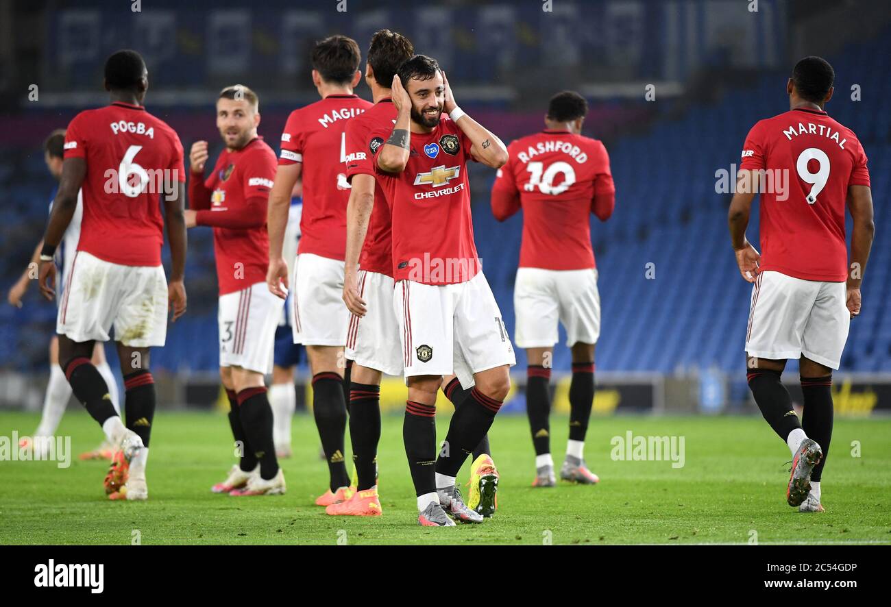 Manchester United's Bruno Fernandes celebrates scoring his side's ...