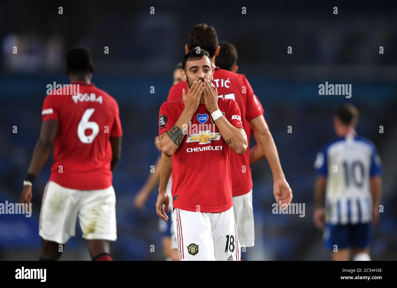 Manchester United's Bruno Fernandes celebrates scoring his side's ...
