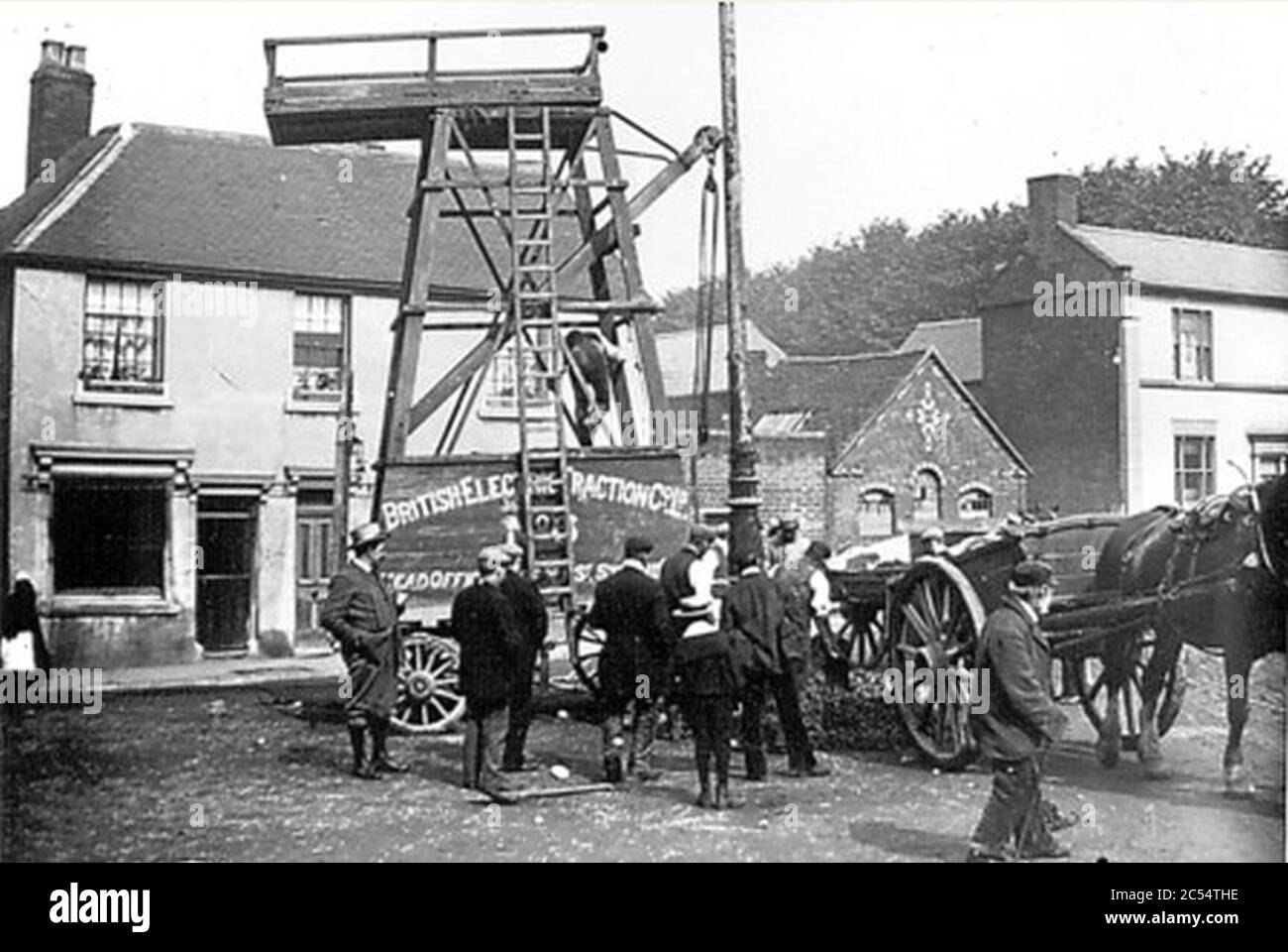 Installing overhead electrification for trams Sedgley Stock Photo - Alamy Installing overhead electrification for trams Sedgley Stock Photo - Alamy