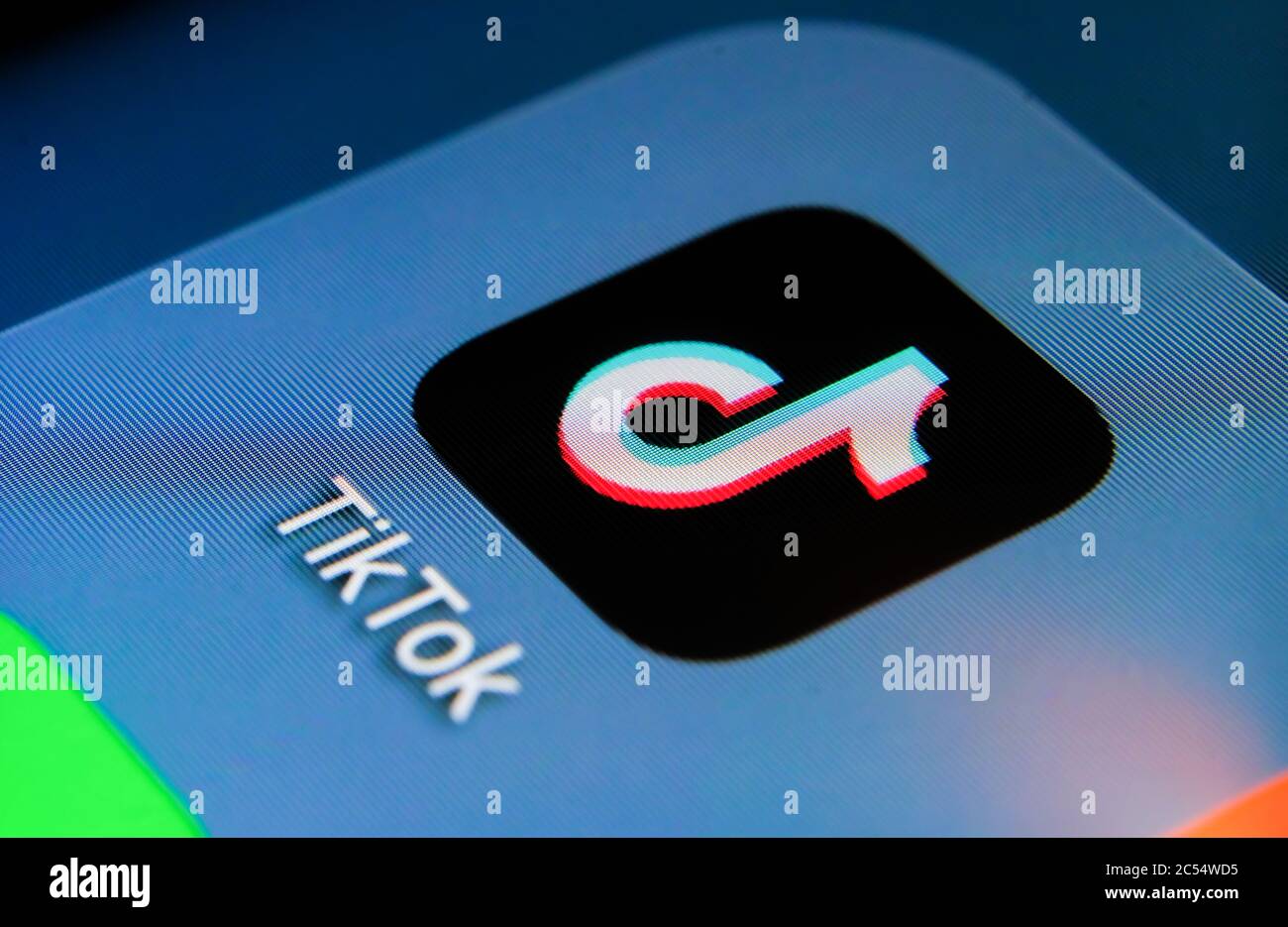 Tiktok screen hi-res stock photography and images - Alamy