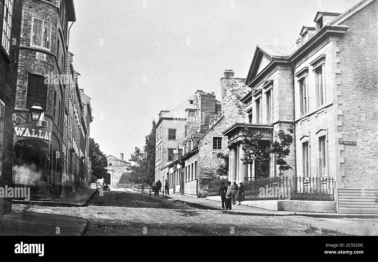 Ursule hi-res stock photography and images - Alamy