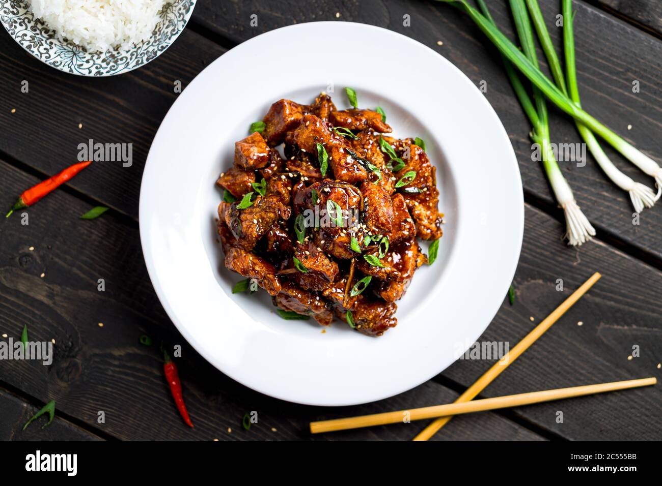 General tso’s chicken hi-res stock photography and images - Alamy