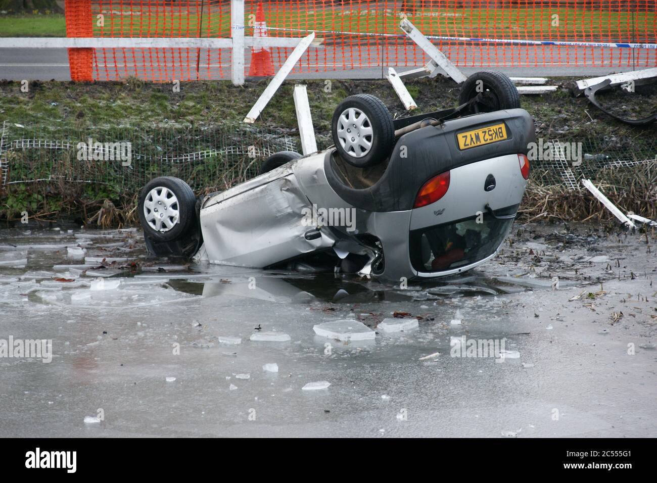 Car crash with trapped victim hi-res stock photography and images - Alamy