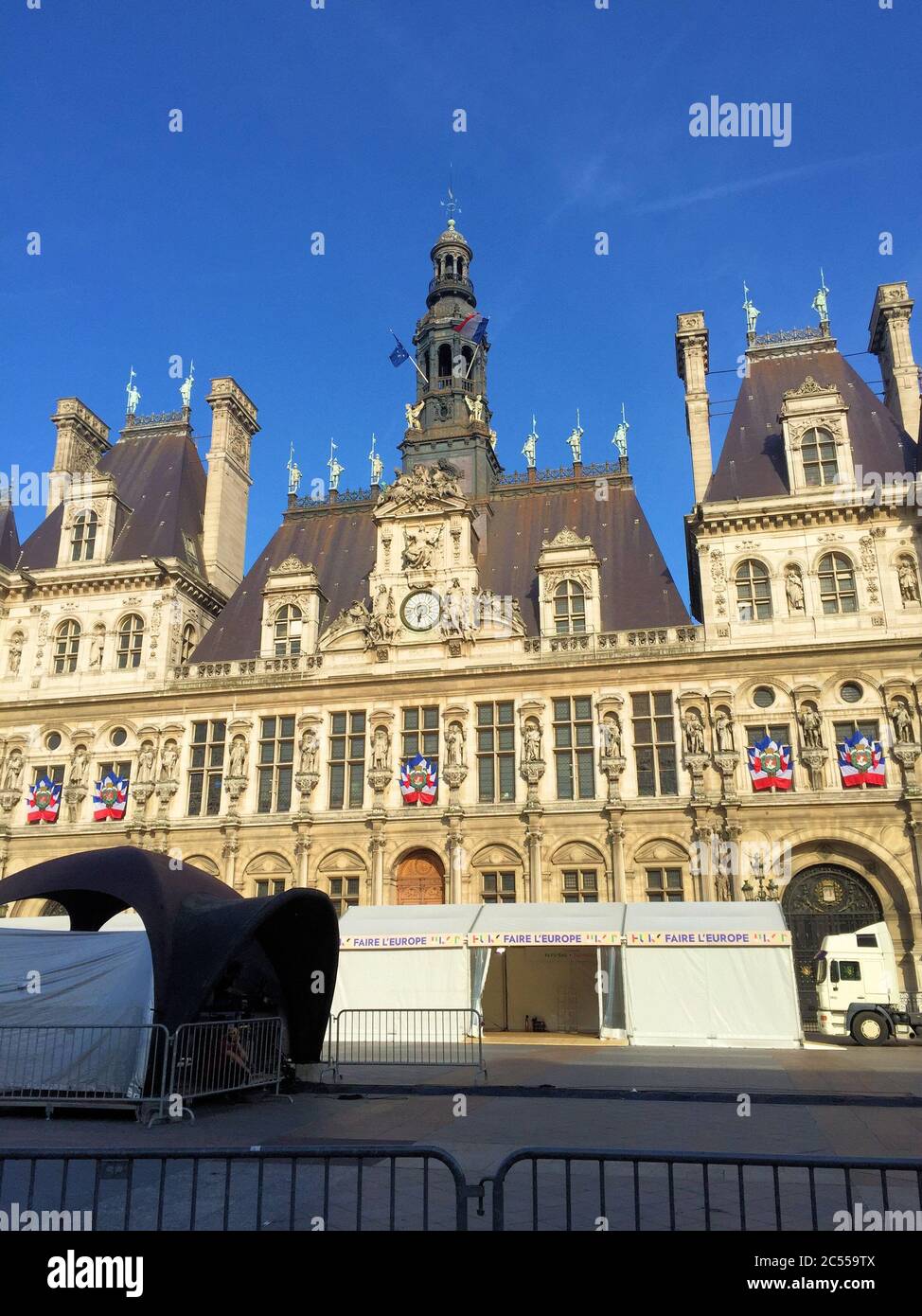 City hall of Paris Stock Photo - Alamy