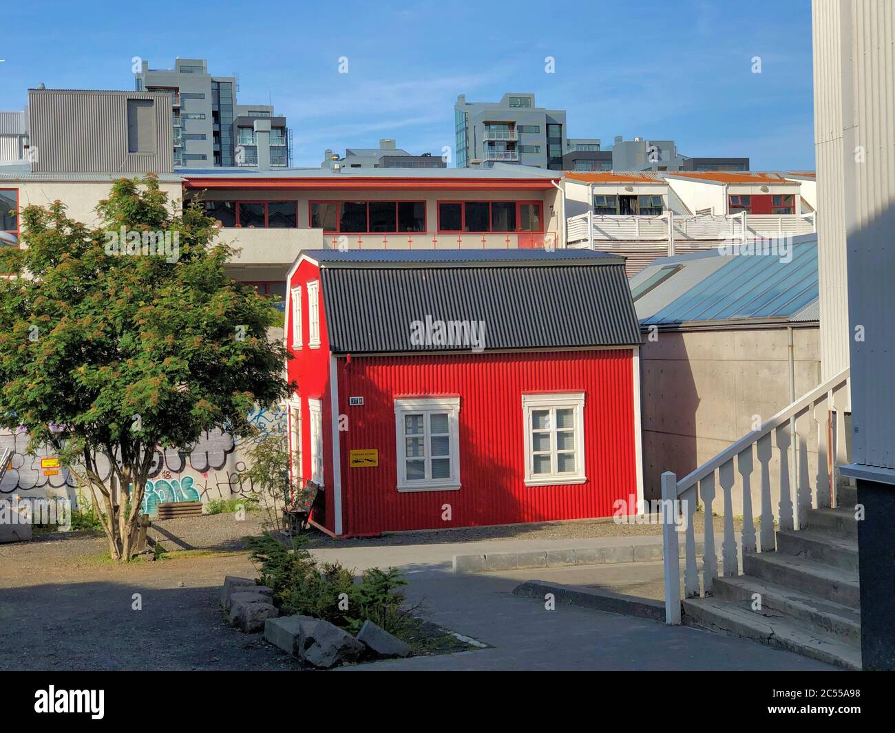 Little red square hi-res stock photography and images - Alamy
