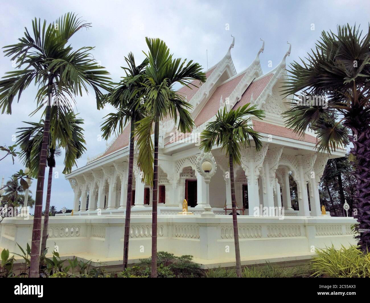 Buddha temple in Koh Samui Thailand Stock Photo - Alamy