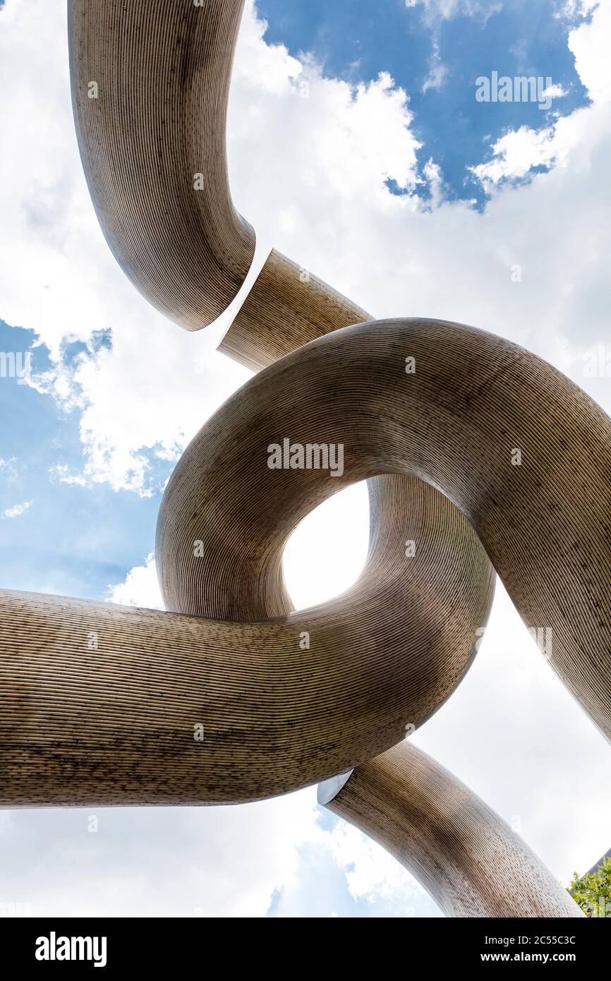 Sculpture Berlin, artwork, Tauentzienstrasse, monumental, gate-like ...