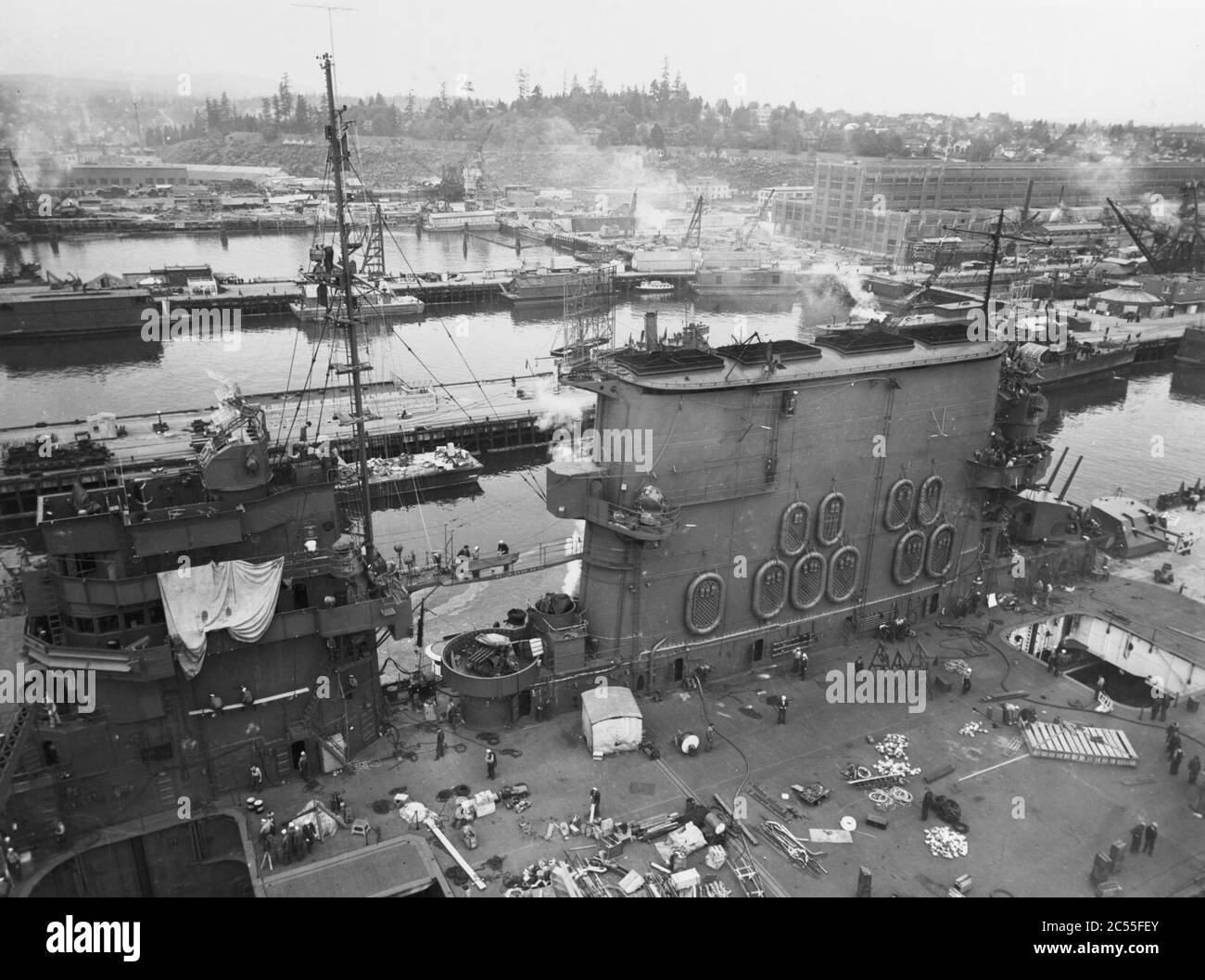 Island of USS Saratoga (CV-3) on 14 May 1942 Stock Photo - Alamy