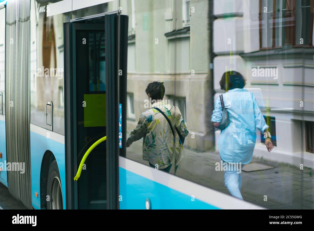 Two ladies on the bus hi-res stock photography and images - Alamy