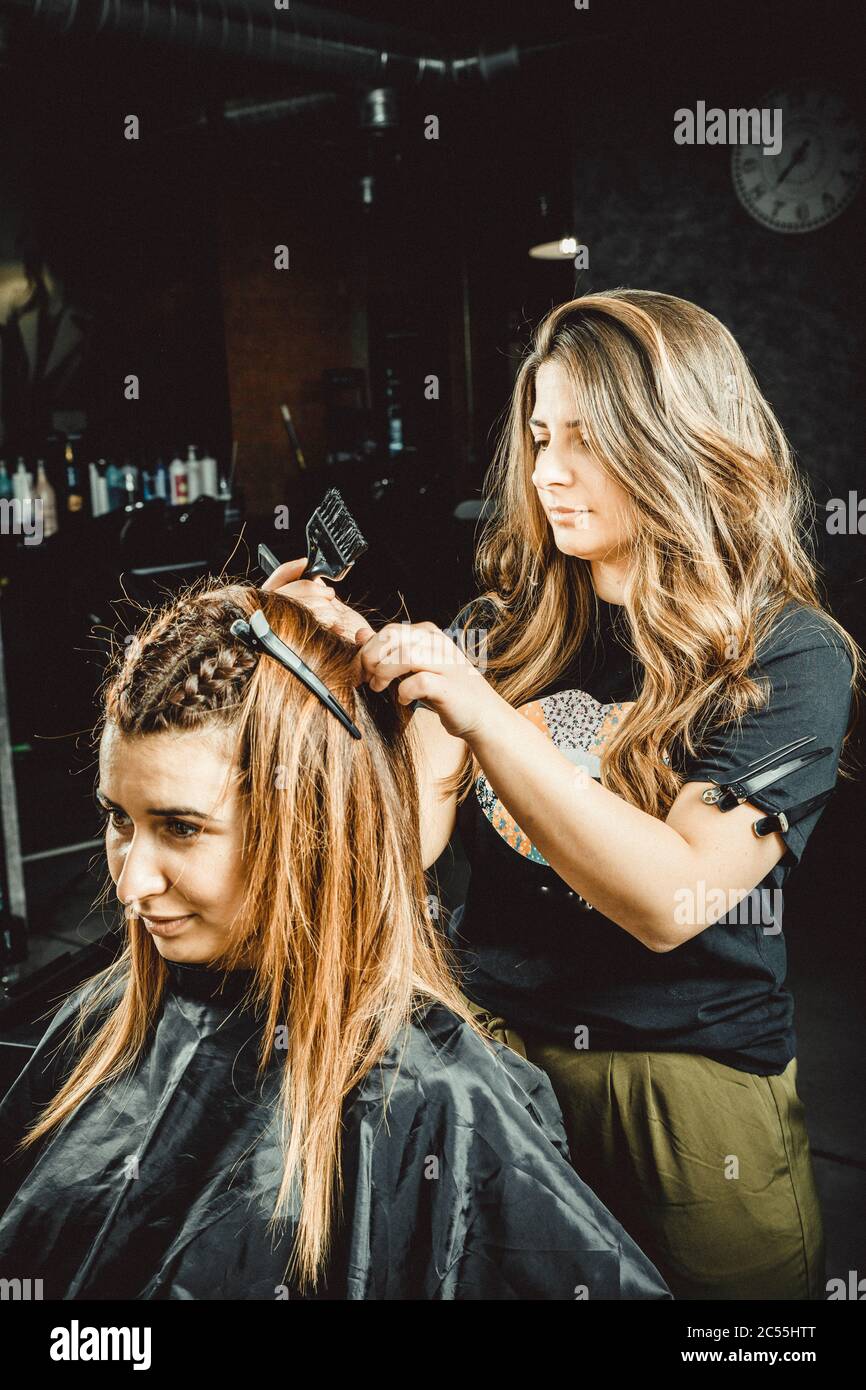 Pelo peinado hi-res stock photography and images - Alamy