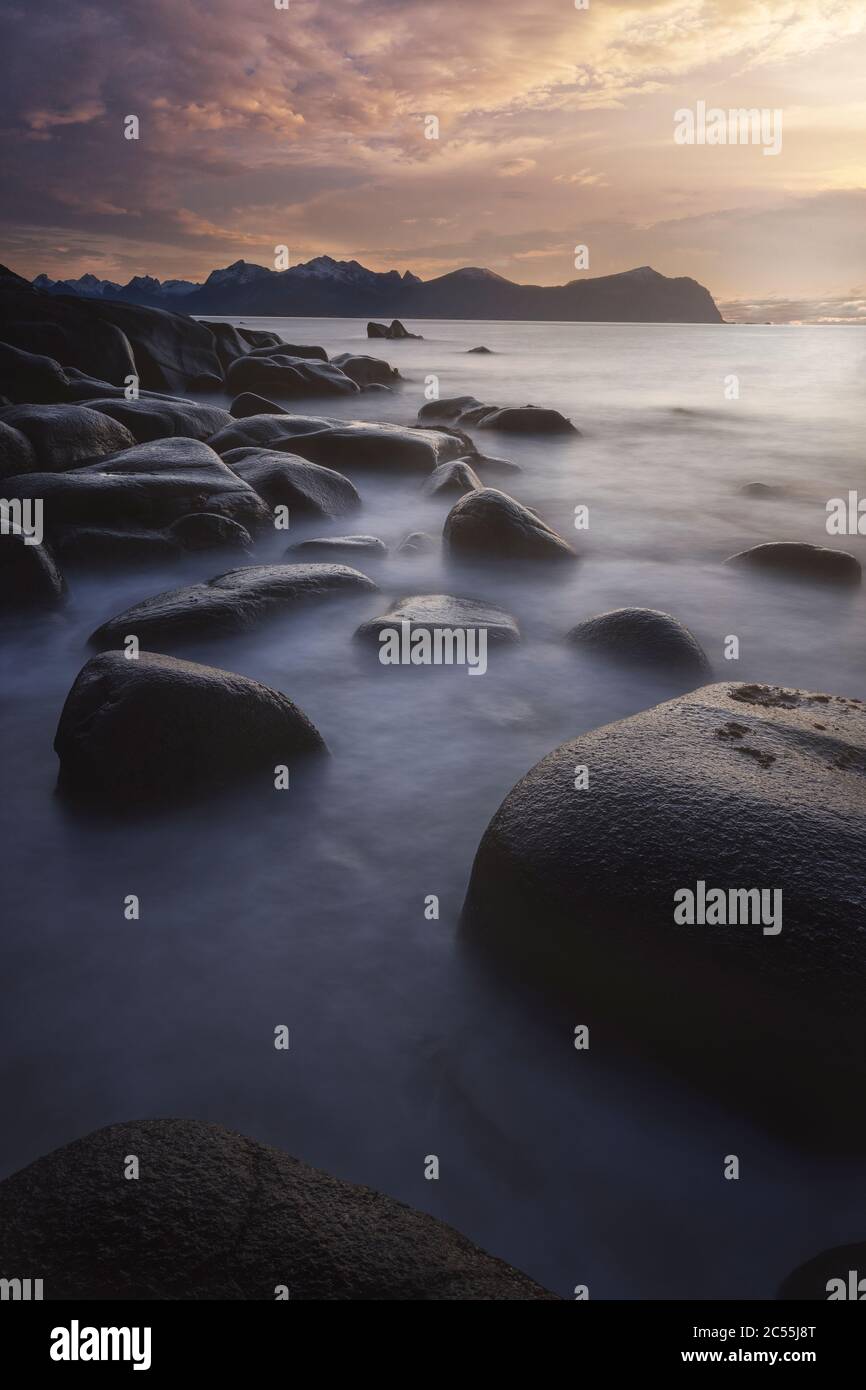 Lofoten noruega hi-res stock photography and images - Alamy