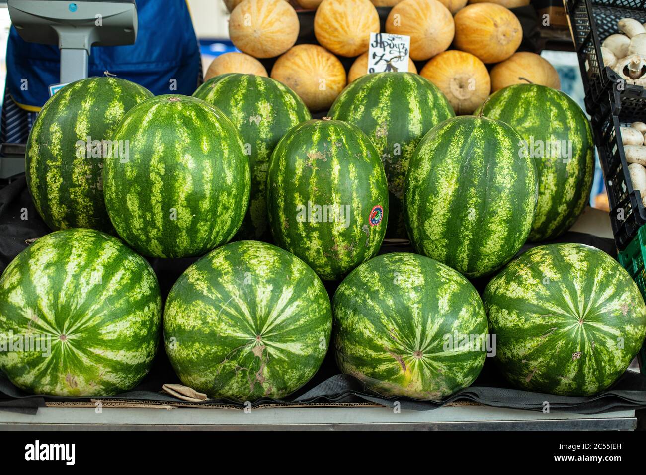 Stacked rows of fresh fruit in the market Stock Photo - Alamy