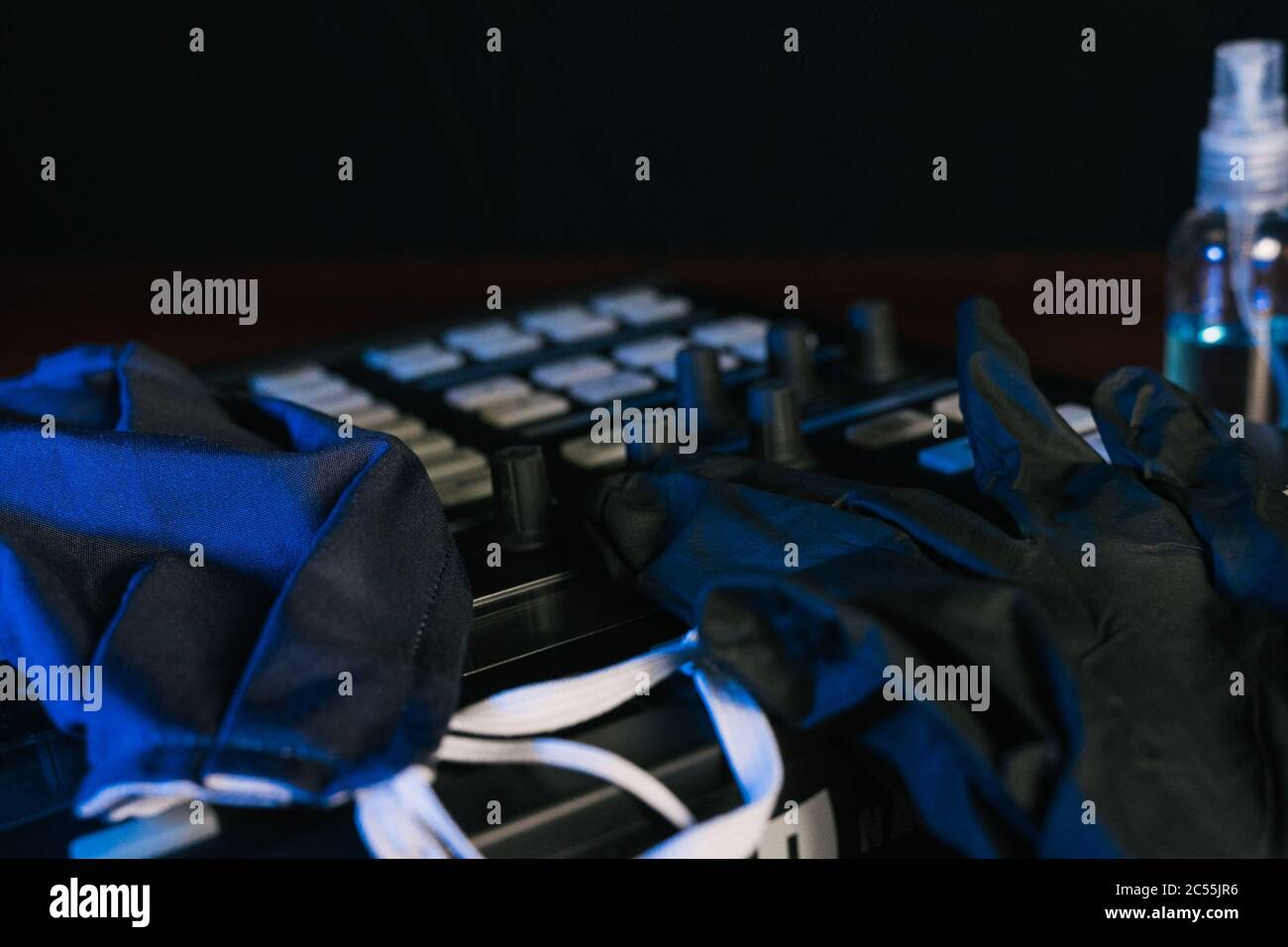 Man in mask rubber gloves hi-res stock photography and images - Alamy