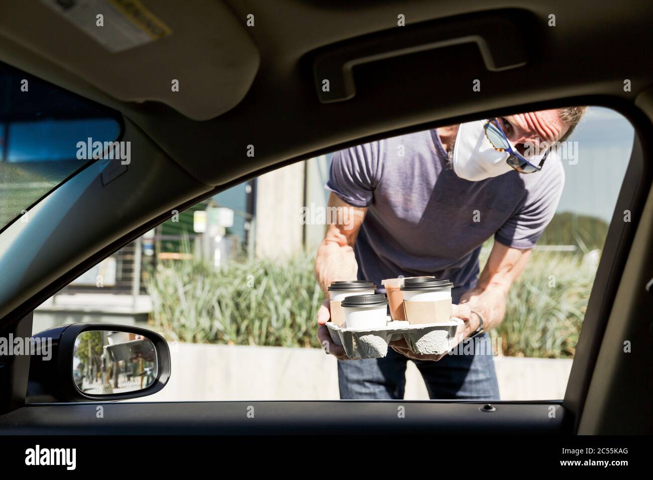 Curbside Pickup High Resolution Stock Photography and Images - Alamy