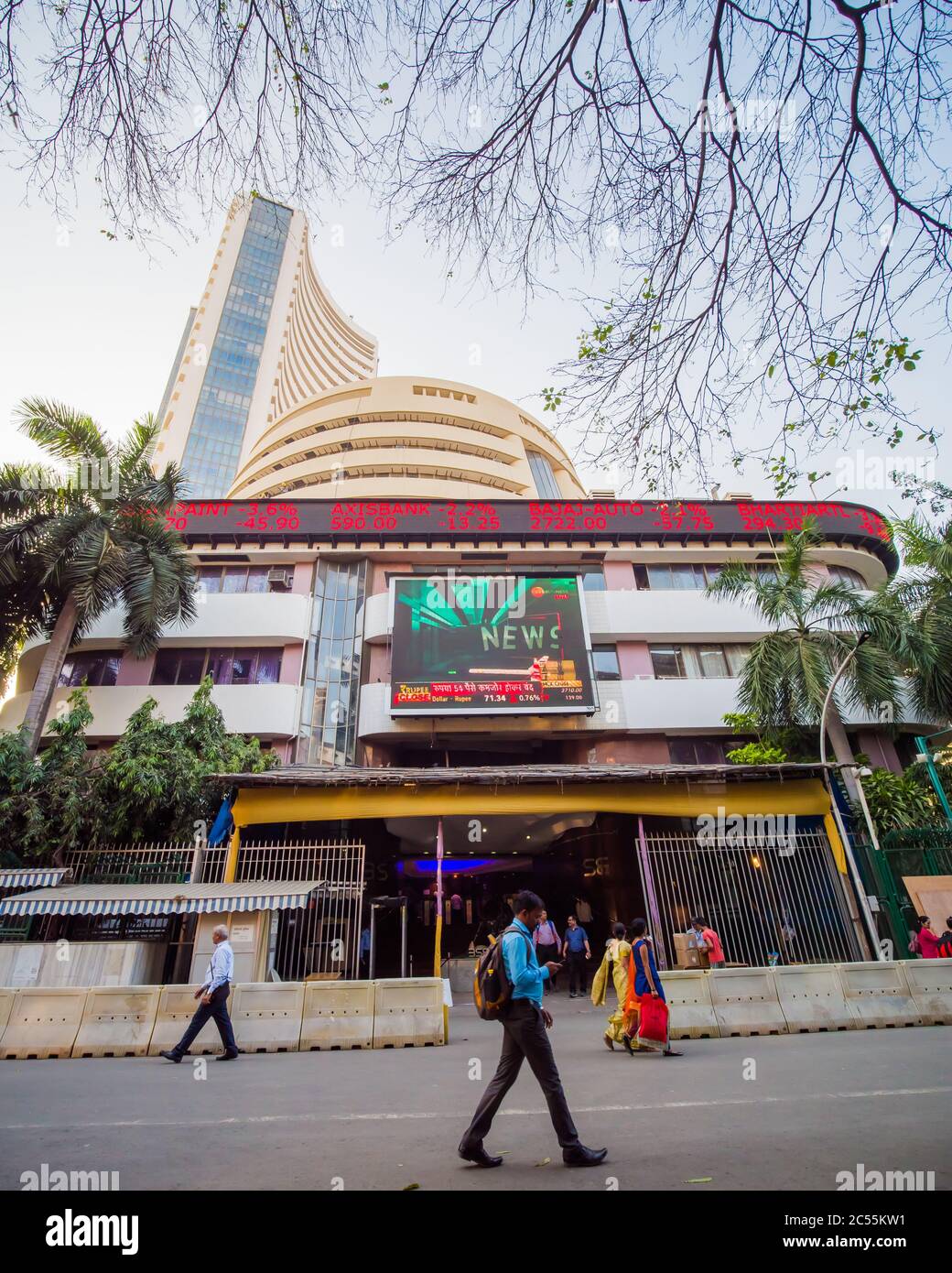 Bombay stock exchange building share market hi-res stock photography and images - Alamy