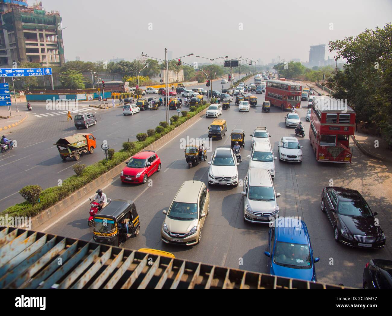 Mumbai police car hi-res stock photography and images - Alamy
